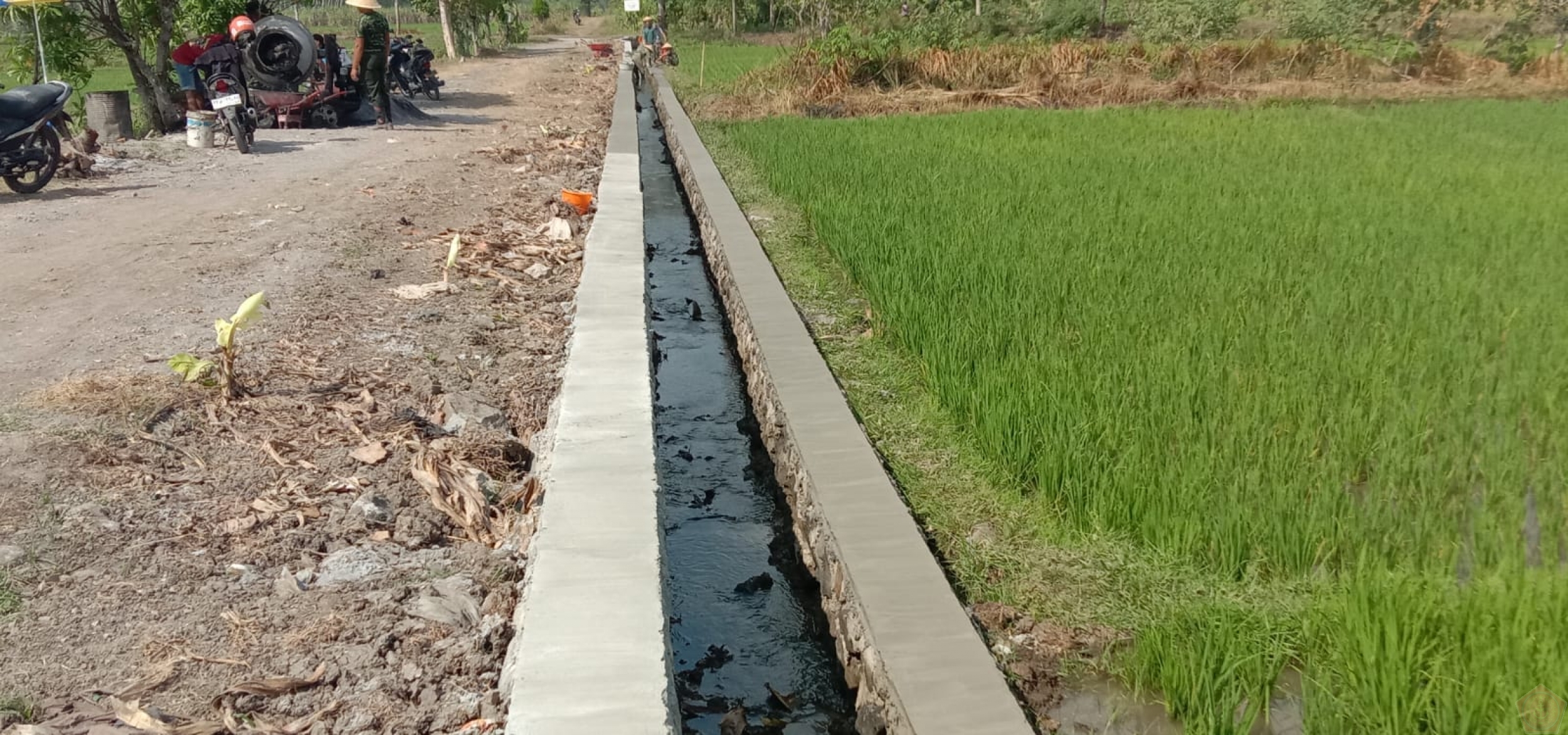 Pembuatan Talud Jalan Dan Talud Irigasi Selesai Dikerjakan Satgas TMMD ...