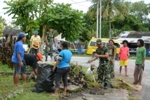 Korem 173/Praja Vira Braja dan Masyarakat Kota Biak Melaksanakan Karya ...