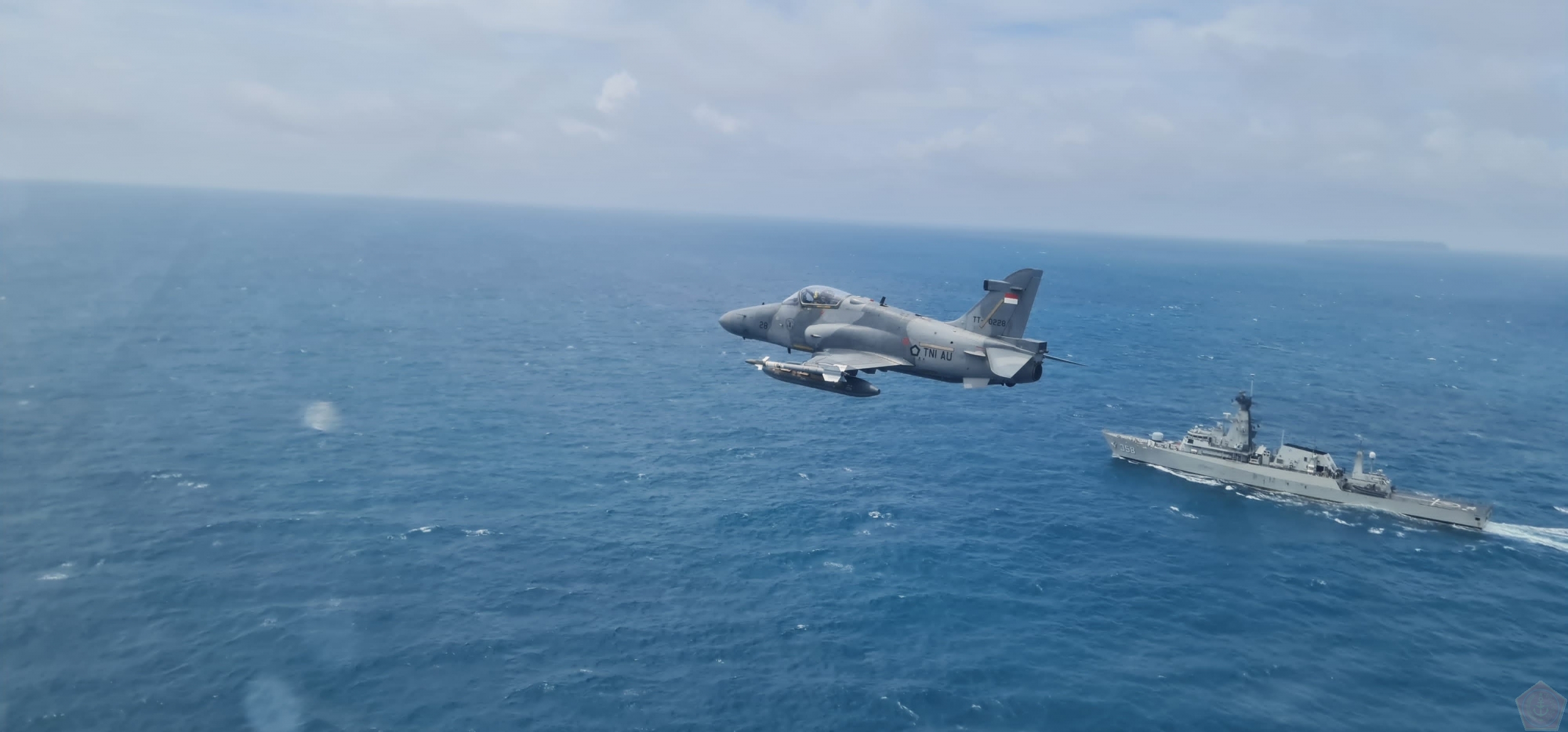 Tingkatkan Interoperabilitas, Unsur TNI AL Dan TNI AU Laksanakan ...