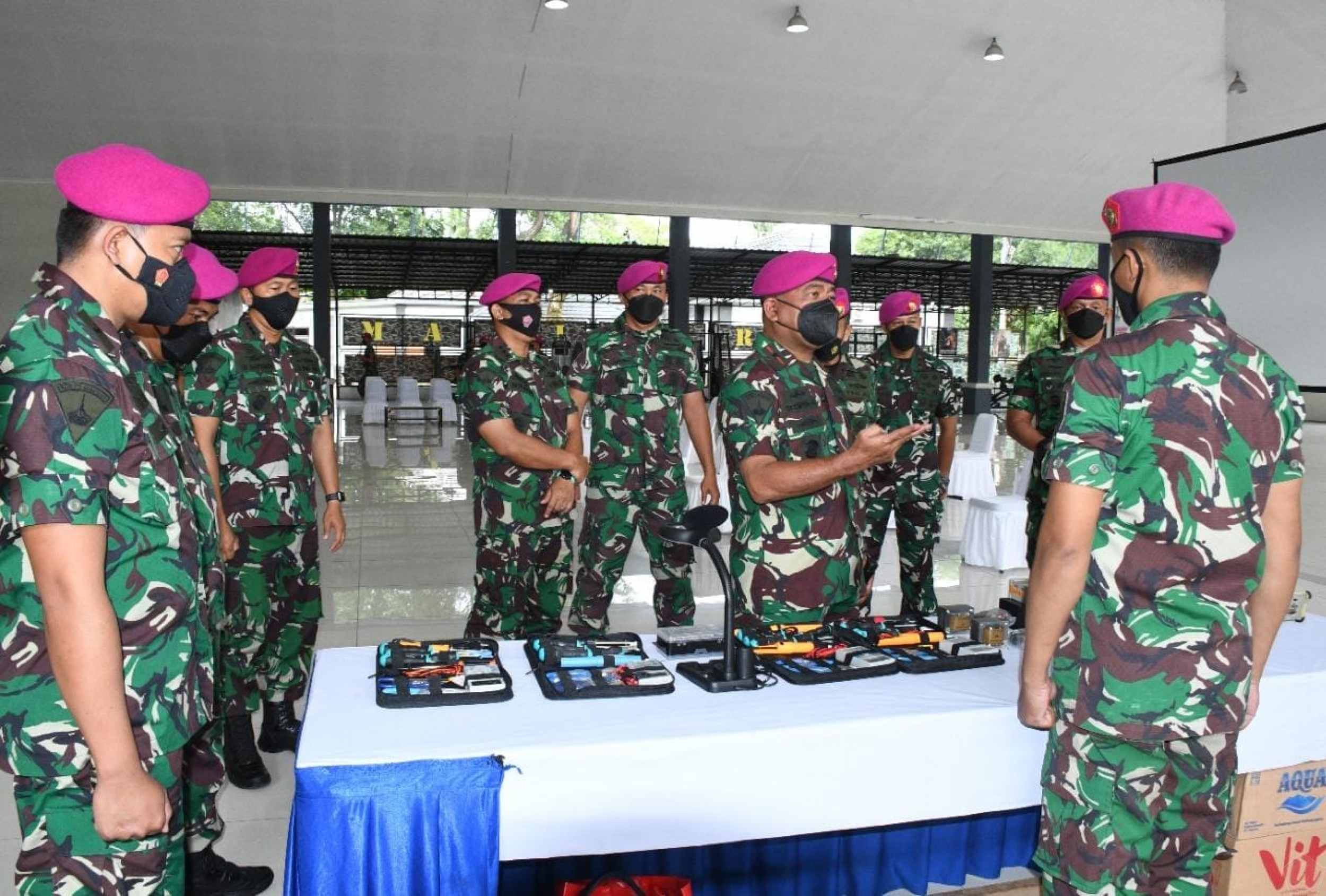 Pelihara Kesiapan Alat Komunikasi, Prajurit Pasmar 1 Ikuti Pelatihan ...