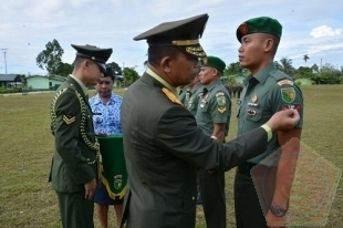28 Prajurit Korem 173/Pvb Peroleh Kenaikan Pangkat | Website Tentara ...