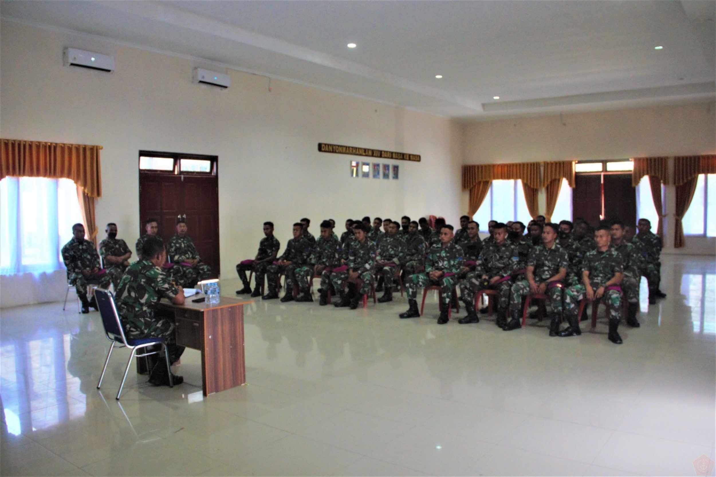 Jam Komandan Yonmarhanlan XIV Sorong Pasmar 3 Jam Komandan Yonmarhanlan XIV Sorong Pasmar 3