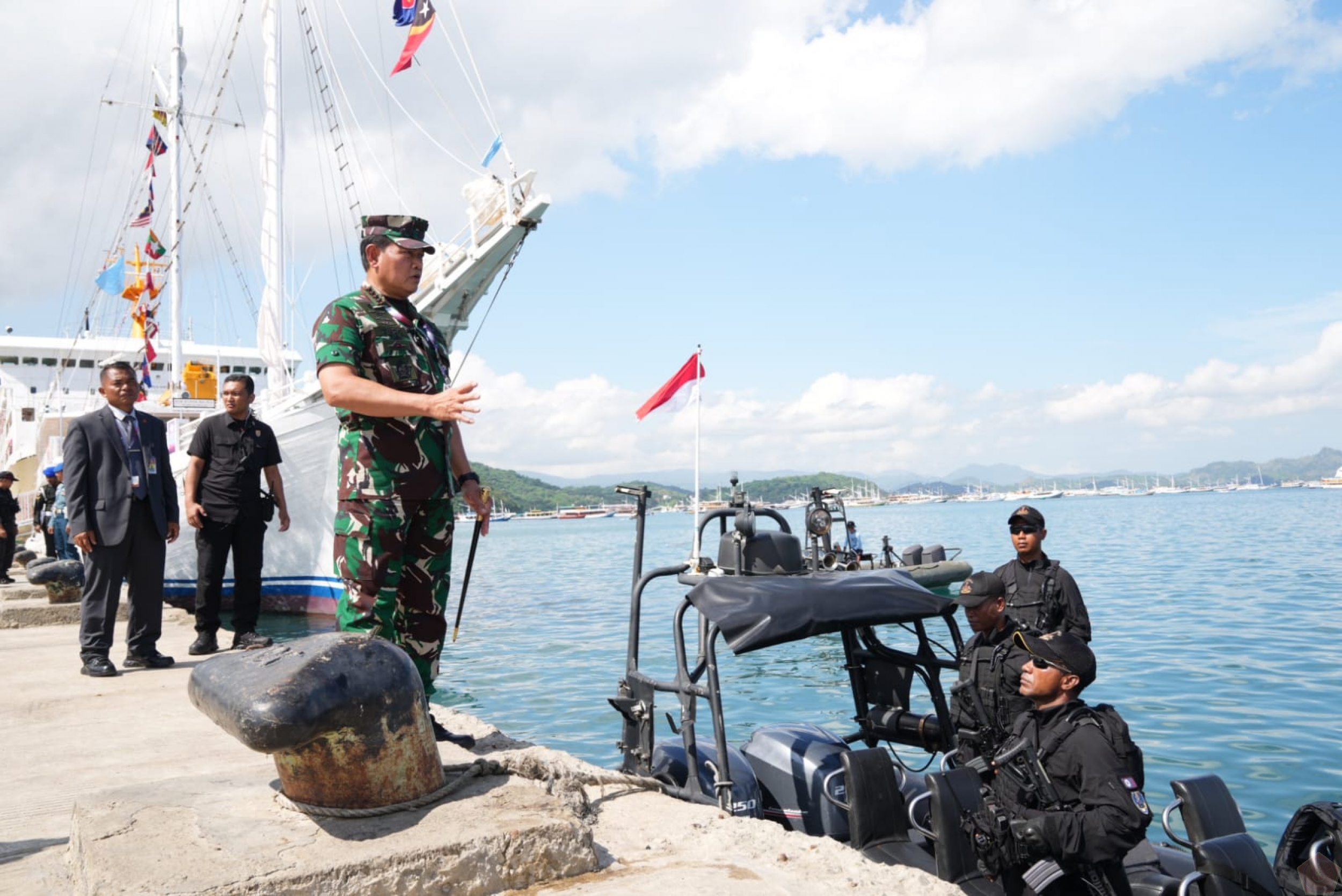 Panglima TNI Berikan Instruksi Denjaka Amankan Celah Ancaman Laut pada ... Panglima TNI Berikan Instruksi Denjaka Amankan Celah Ancaman Laut pada ...