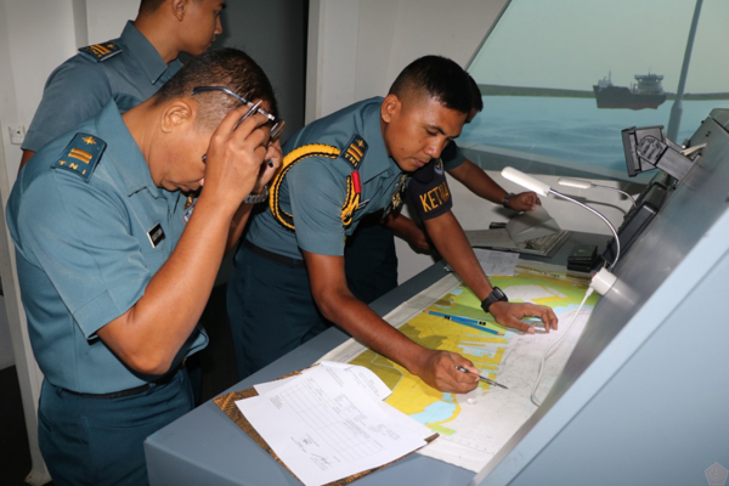 Sembilan Pasis Pendidikan Spesialisasi Perwira Navigation Direction ...
