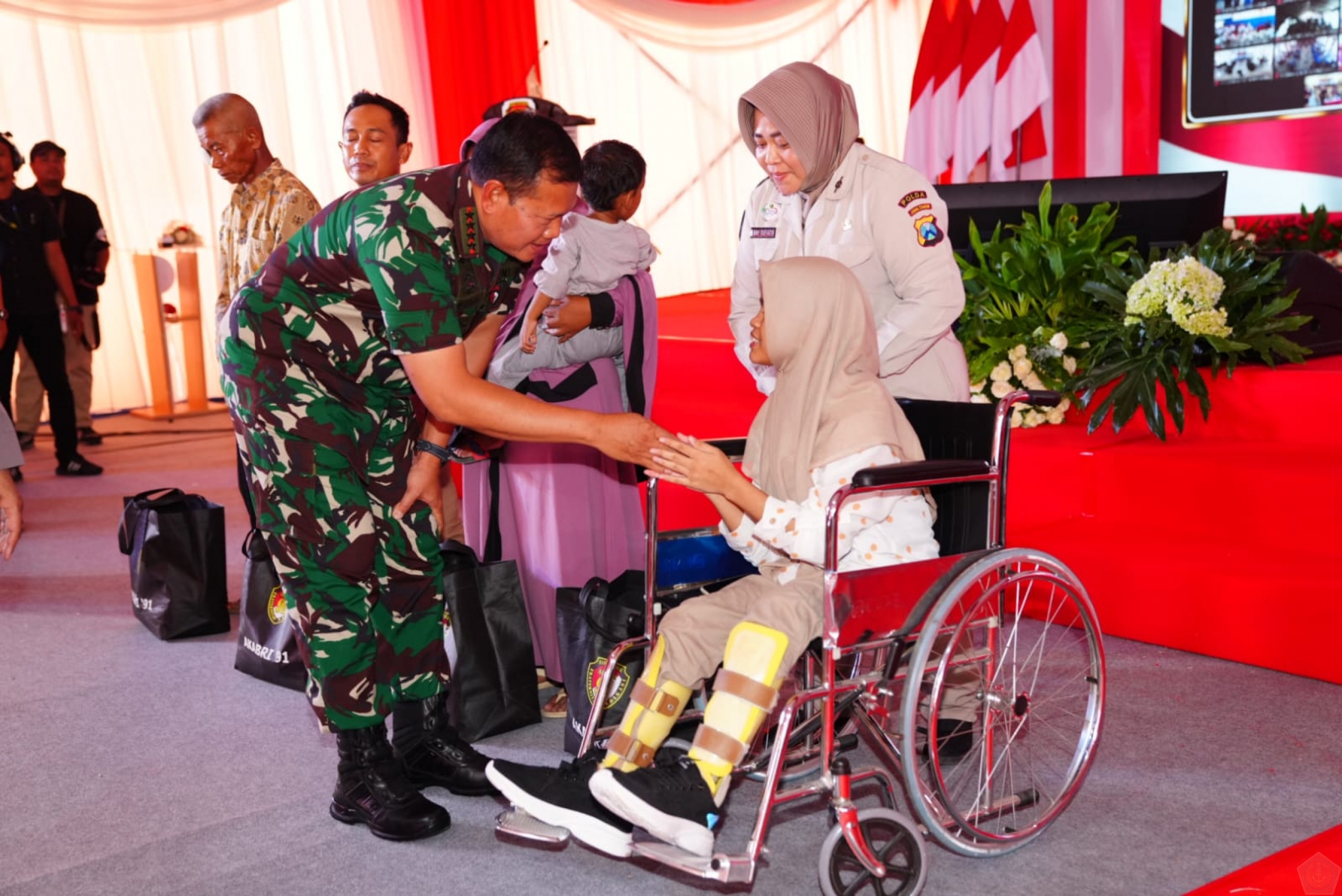 Panglima TNI Hadiri Bhakti Kesehatan dan Bhakti Sosial 32 Tahun Akabri ...