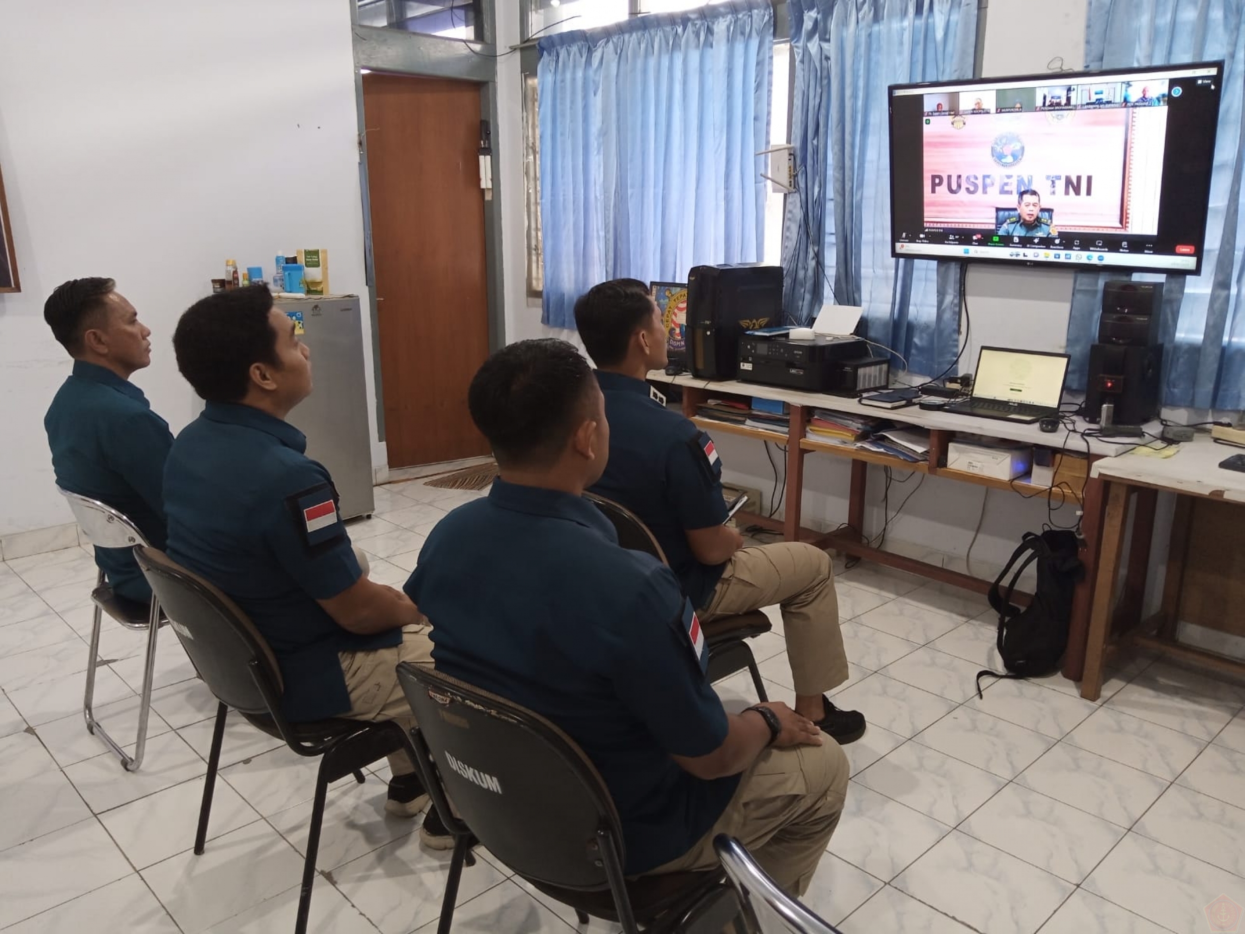 Dispen Lantamal VIII Ikuti Diskusi Dengan Kapuspen TNI Secara Virtual ...