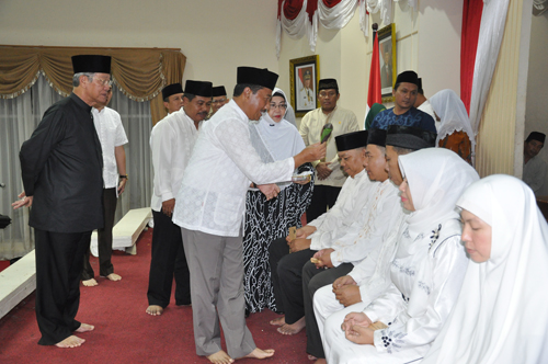 Laksma TNI Agus Heryana Hadiri Pengajian Bulanan | Website Tentara ...