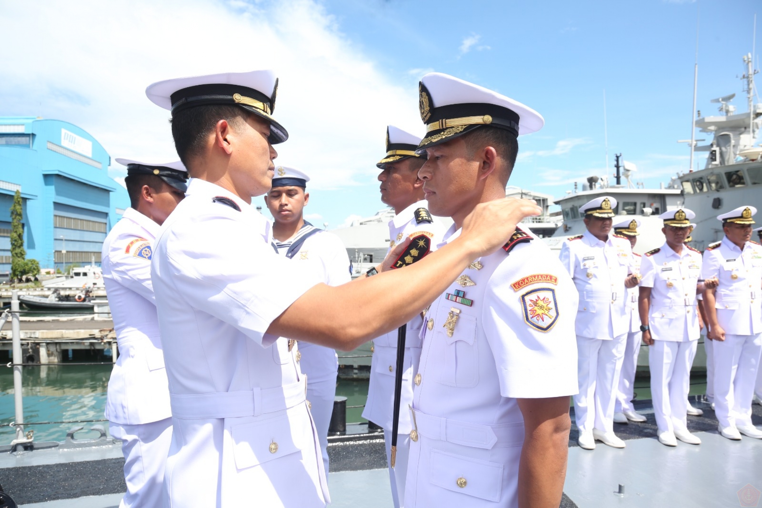 Tongkat Komando KRI Singa-651 Resmi Diserahterimakan | Website Tentara ...