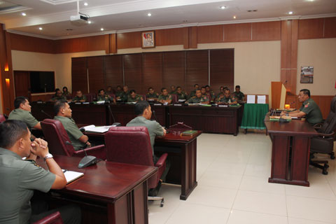 Paparan Gladi Posko II BTP Yonif 611/Awang Long | Website Tentara ...