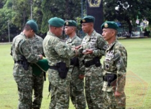 Mayor Czi Bayu Kurniawan Pimpinan Batalyon Zipur 10 Kostrad | Website ...