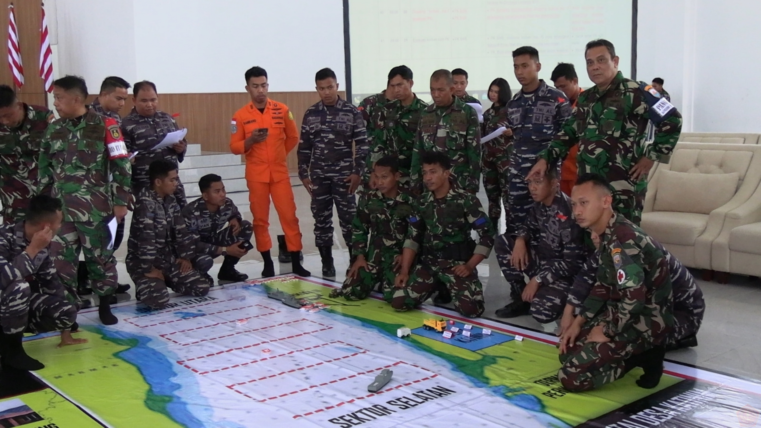 Samakan Persepsi: Koarmada III Gelar Tactical Floor Game Latihan Penanggulangan Bencana ...