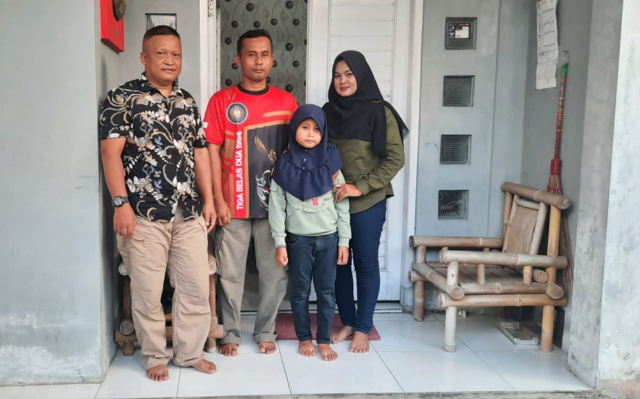 Anjangsana Sebagai Wujud Kebersamaan Dan Sarana Komunikasi Sosial ... Anjangsana Sebagai Wujud Kebersamaan Dan Sarana Komunikasi Sosial ...