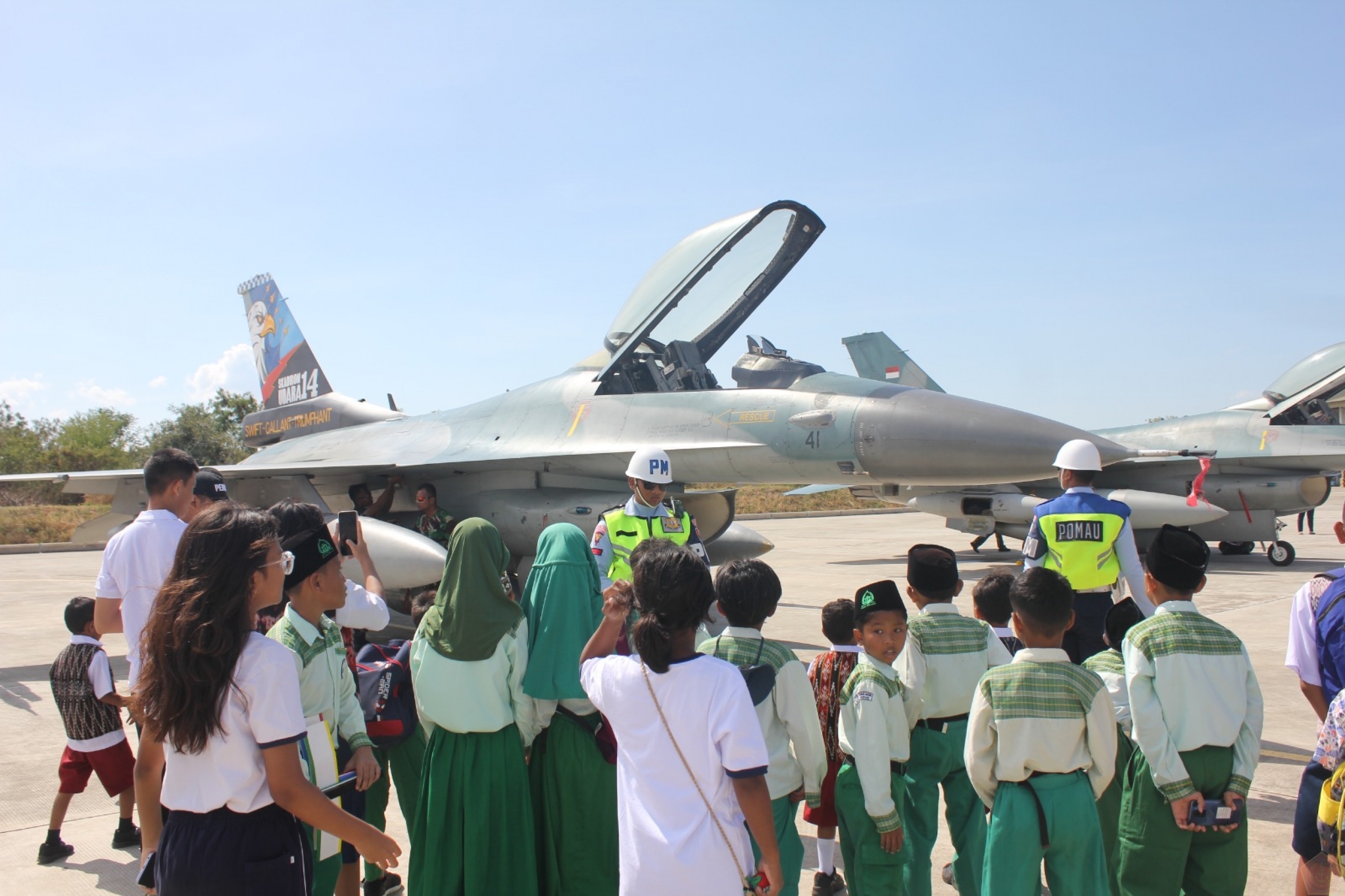 Open Base Dan Static Show Pesawat, Meriahkan Hari Bakti TNI AU Di Lanud El Tari | Website ...