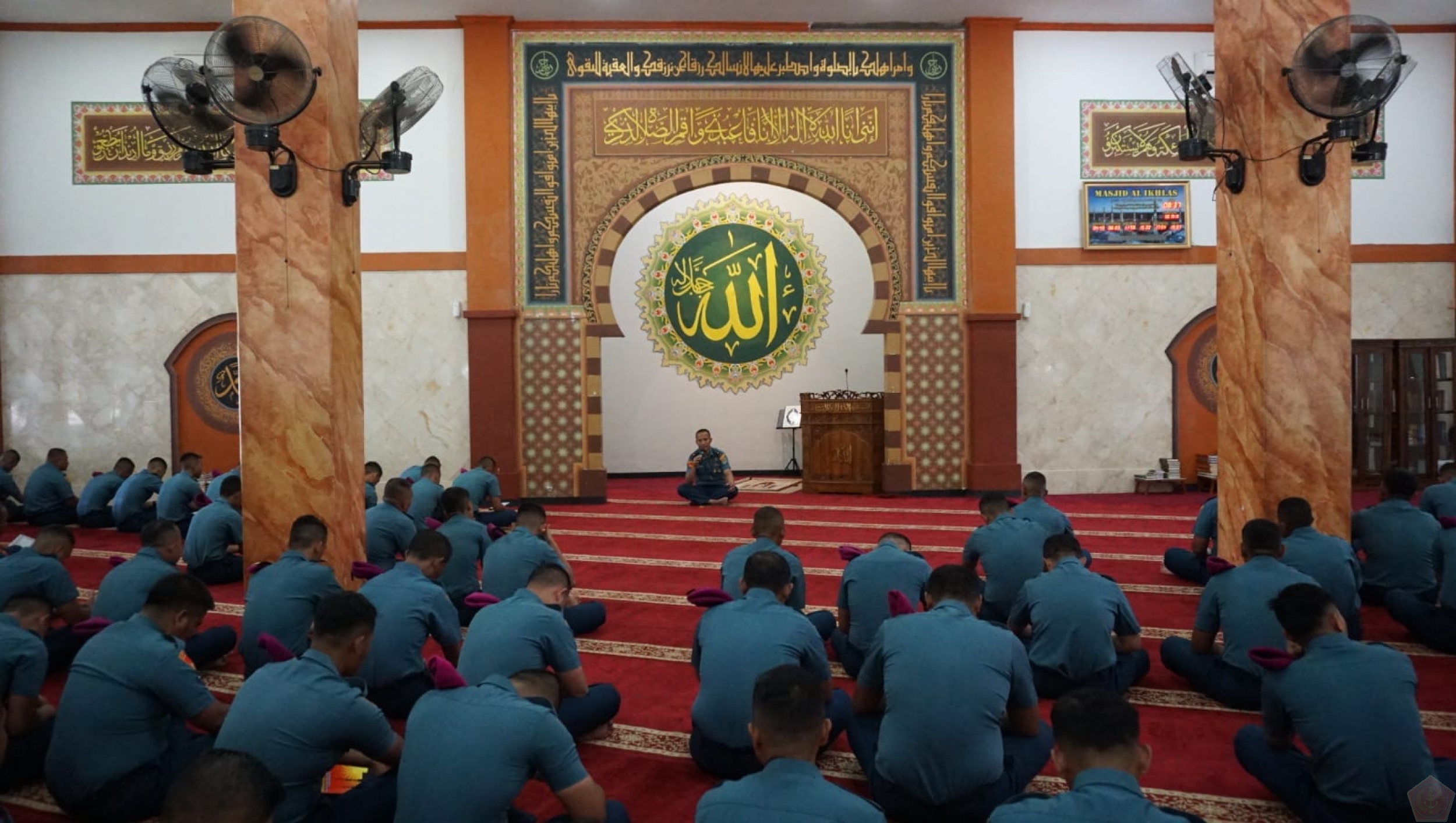 Prajurit Brigif 1 Marinir Gelar Istighozah Dan Doa Bersama | Website ...