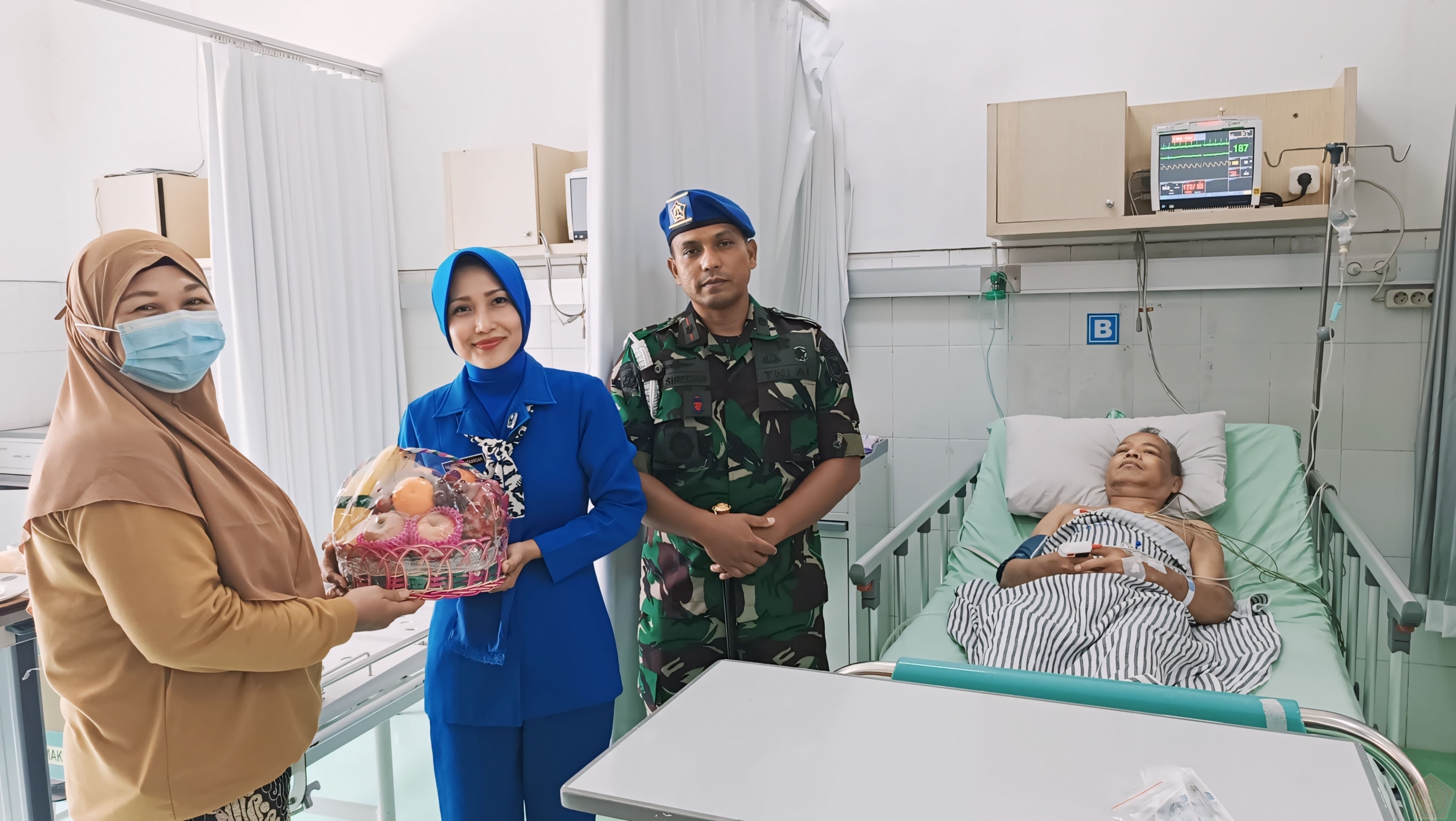 Komandan Yon POM 2 Mar Laksanakan Kunsos Kepada Anggotanya Yang Sedang Melaksanakan Perawatan ...