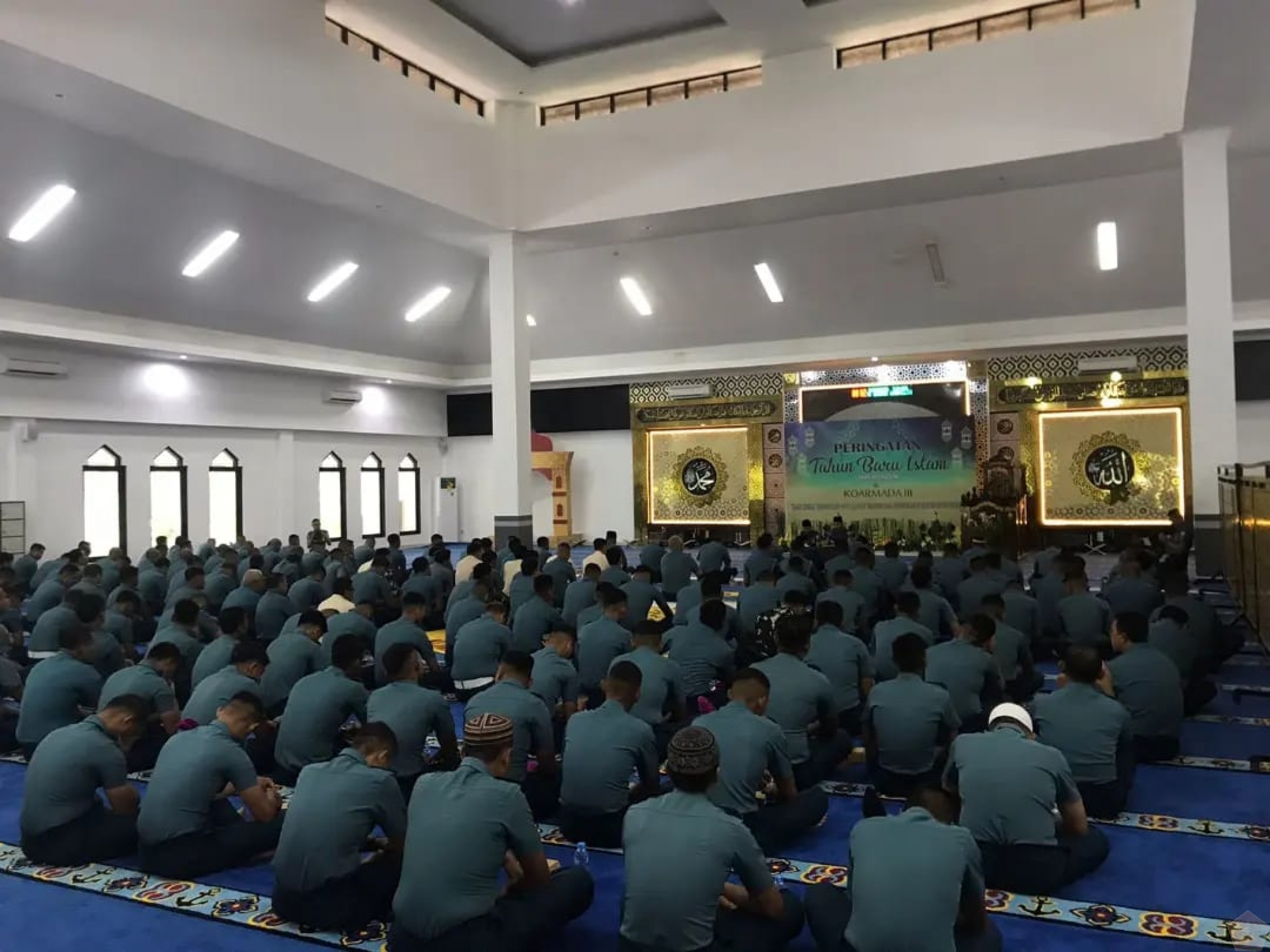 Prajurit Brigif 3 Marinir Ikuti Sholat Berjamaah Dalam Rangka ...