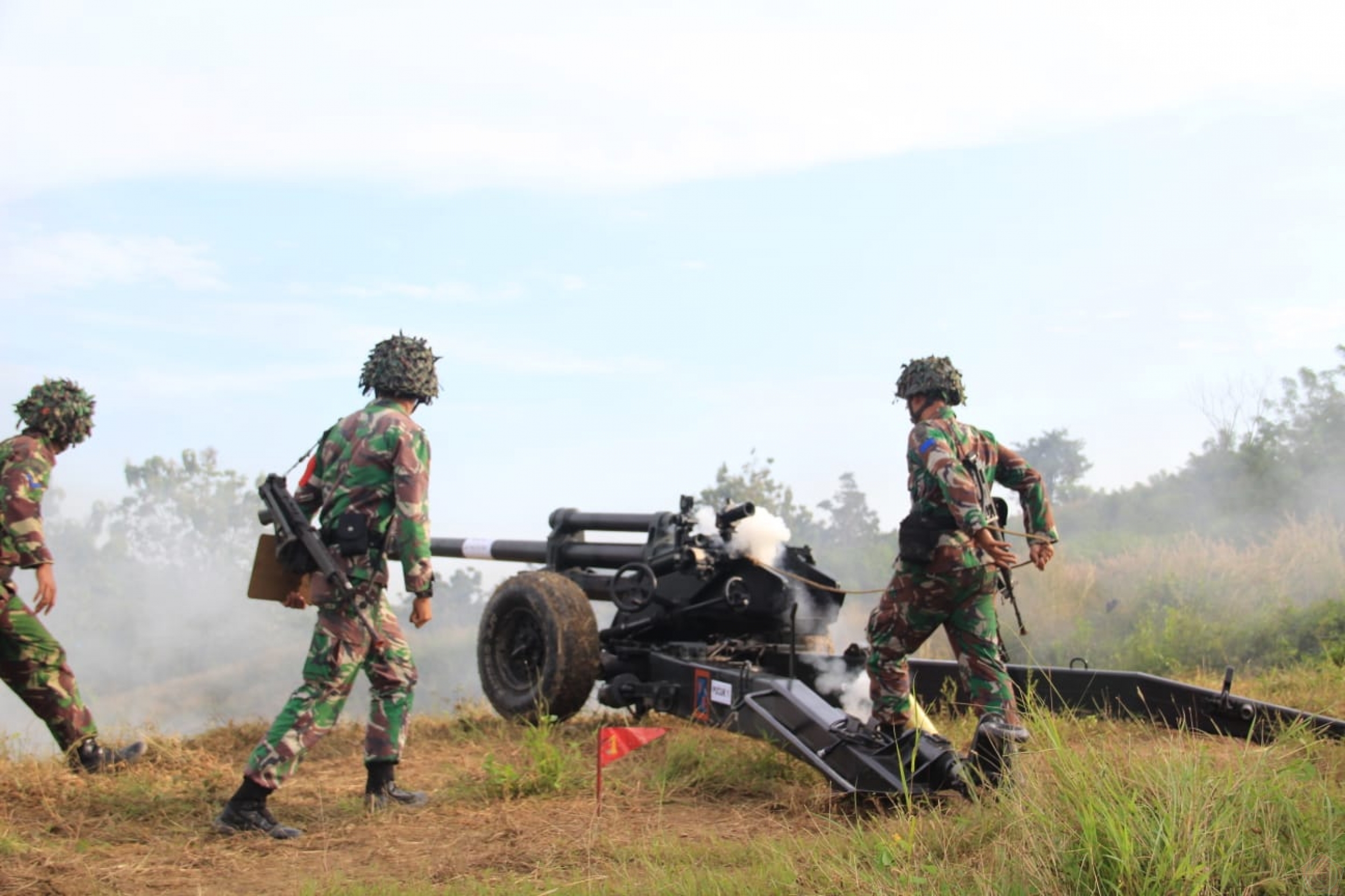 Danpasmar 1 Tinjau Latihan Brigif 1 Marinir Dalam Latihan Menembak RPG ...