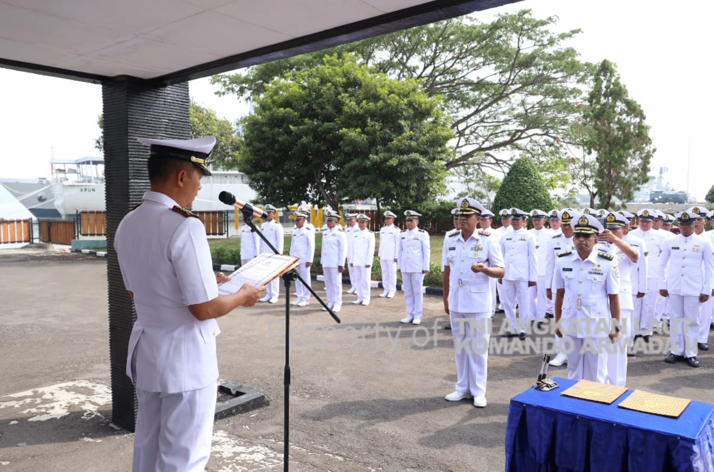 Dansatfib Koarmada II Pimpin Sertijab Komandan KRI Teluk Sangkulirang ...