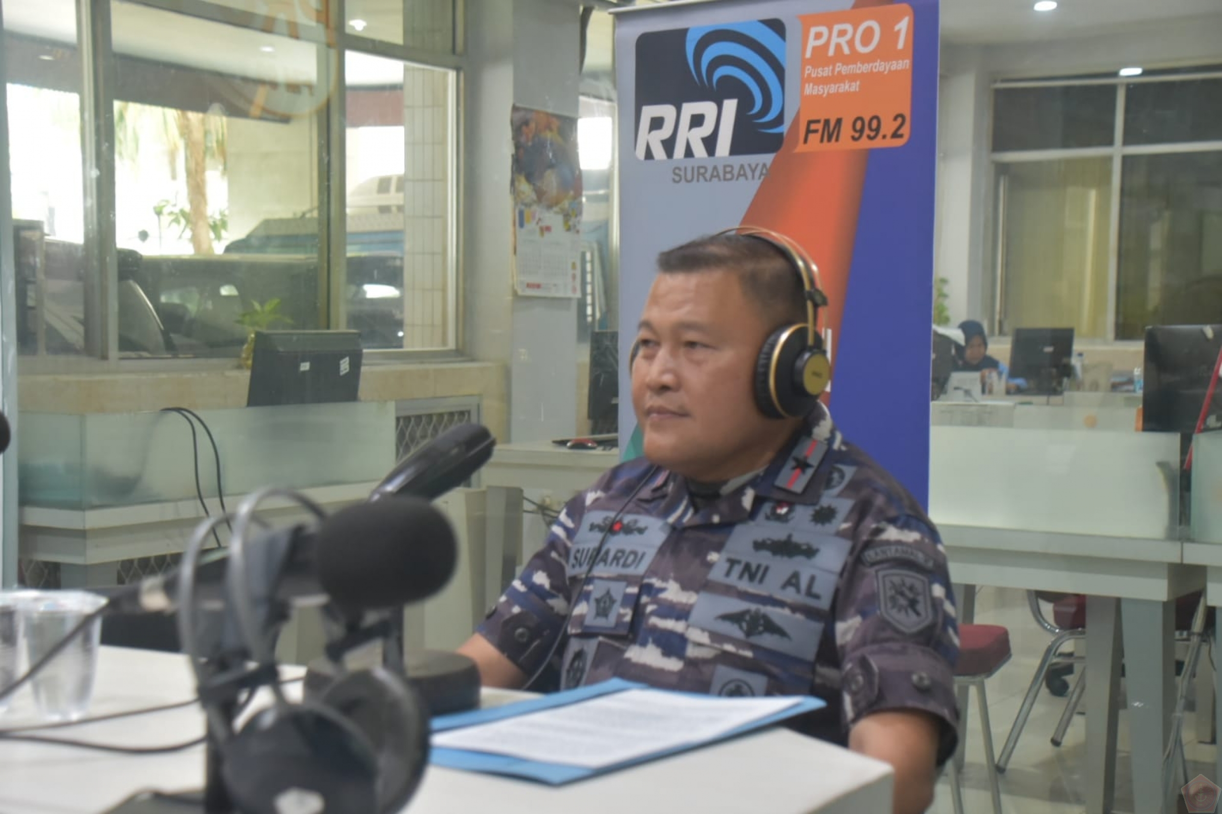 HUT ke-77 TNI, Danlantamal V Mengudara di RRI Surabaya | Website ...