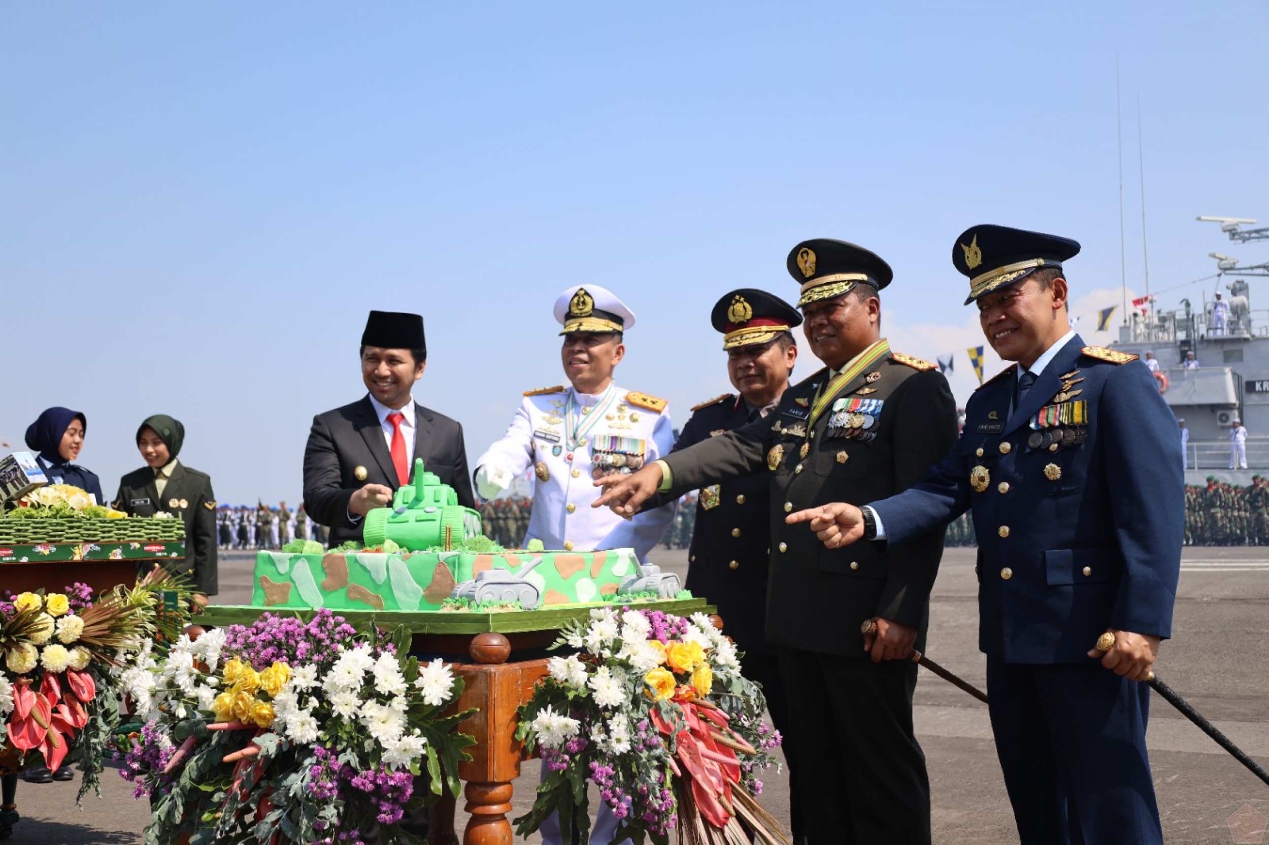 Danlantamal V Ikuti Upacara Peringatan HUT Ke-78 TNI Tahun 2023 ...