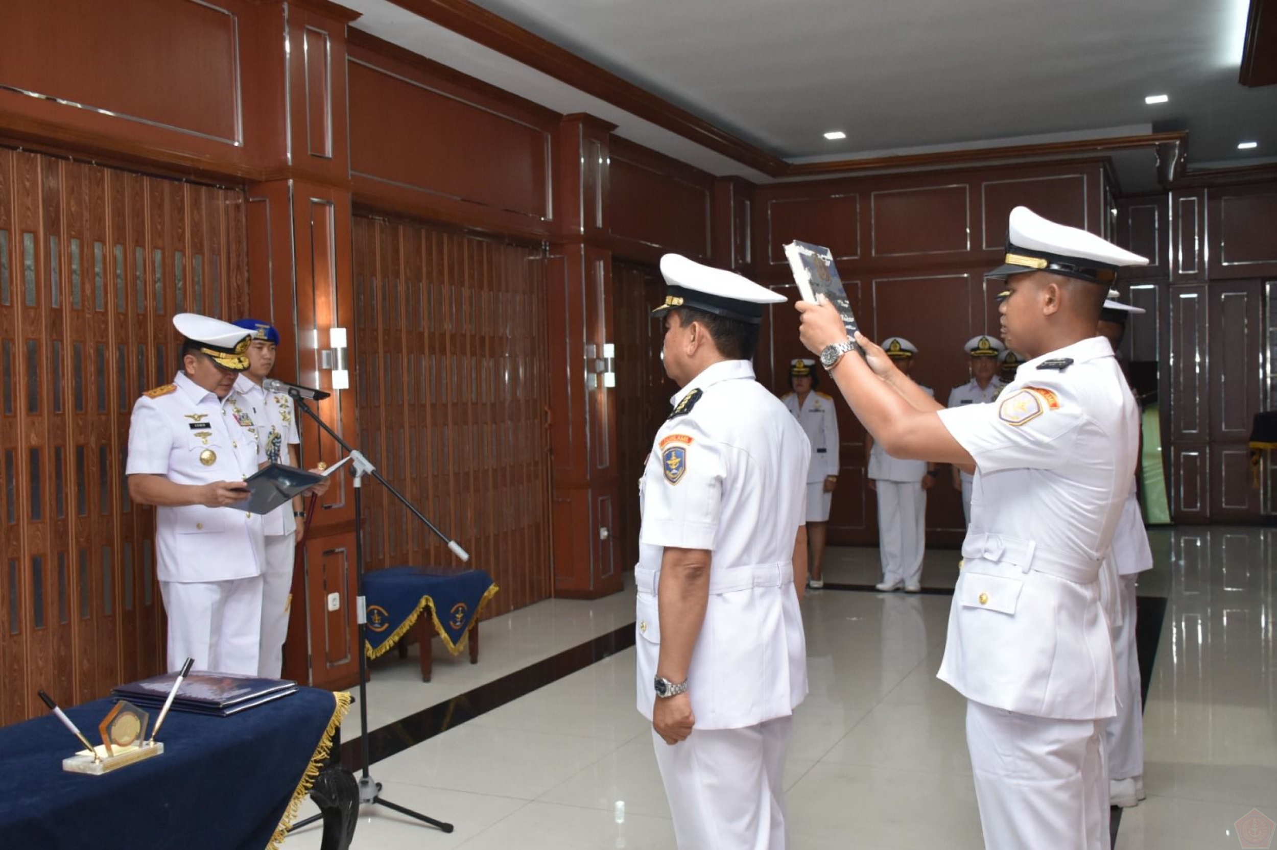 Panglima Kolinlamil Pimpin Serah Terima Dan Penyerahan Jabatan Di ... Panglima Kolinlamil Pimpin Serah Terima Dan Penyerahan Jabatan Di ...