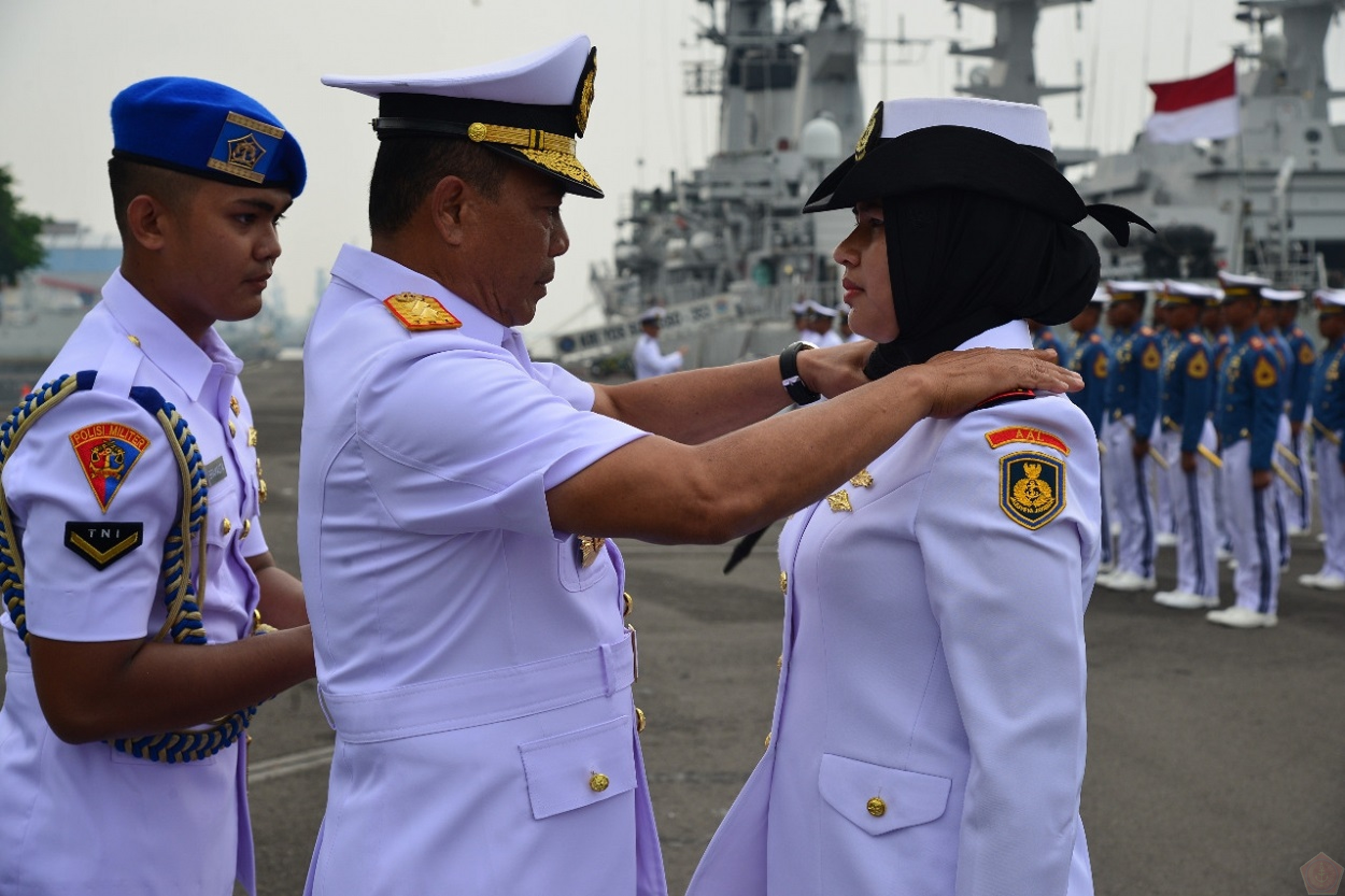 Gubernur Akademi Angkatan Laut Memimpin Pengukuhan Jabatan Komandan KAL ...