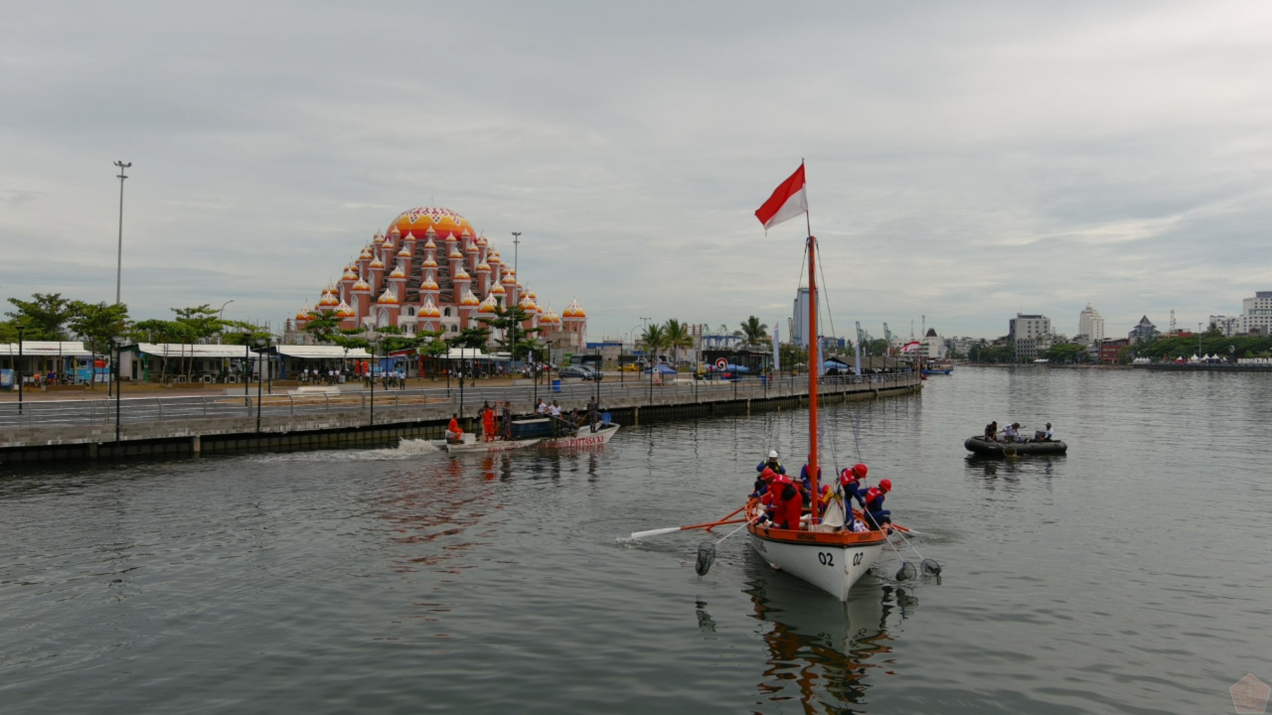 Sambut HUT Ke-77 TNI AL, Lantamal VI Gelar Bersih Laut di CPI | Website Tentara Nasional Indonesia