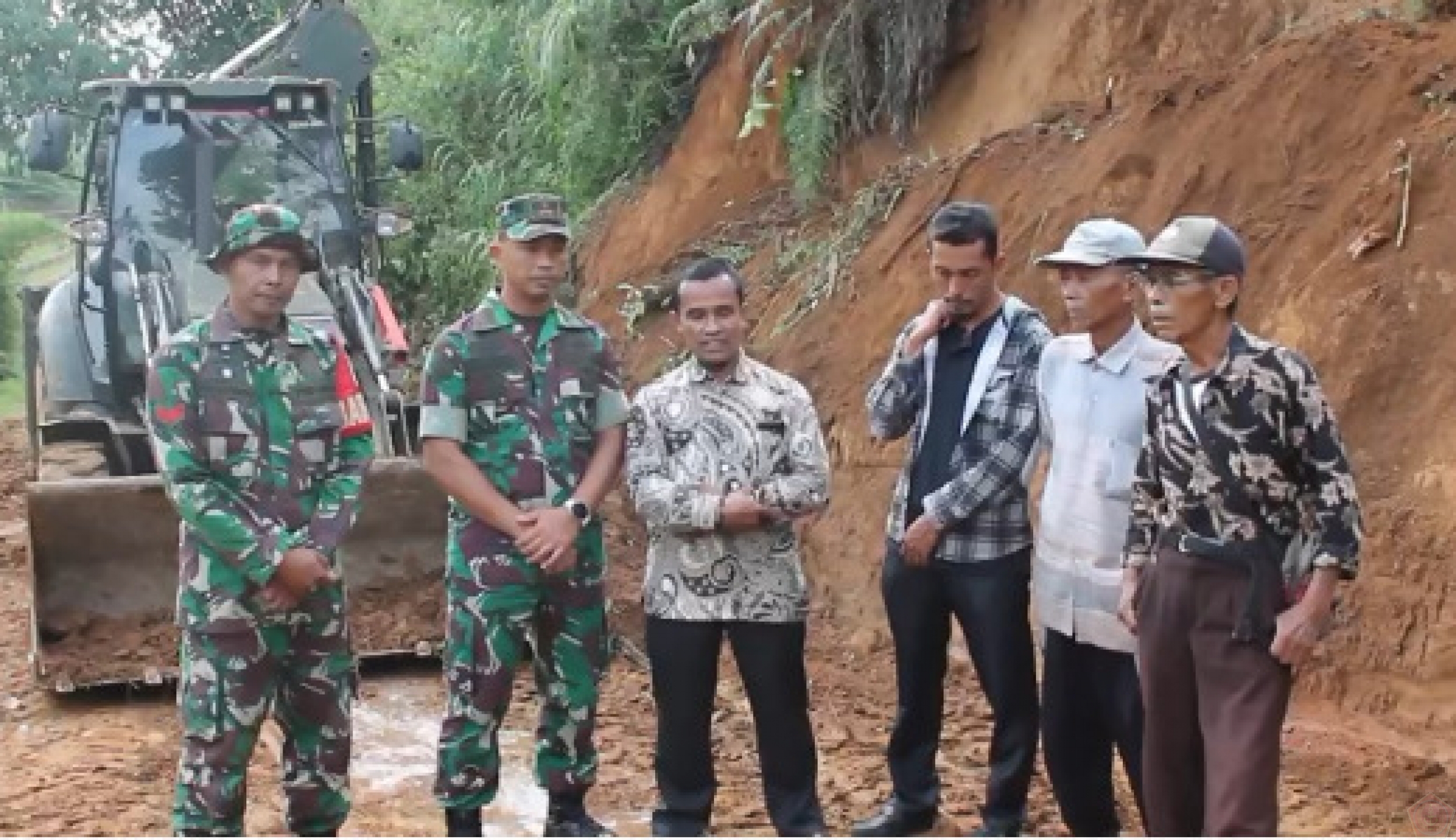 Denzipur 2/Ps Bantu Atasi Longsor di Kota Payakumbuh | Website Tentara ...