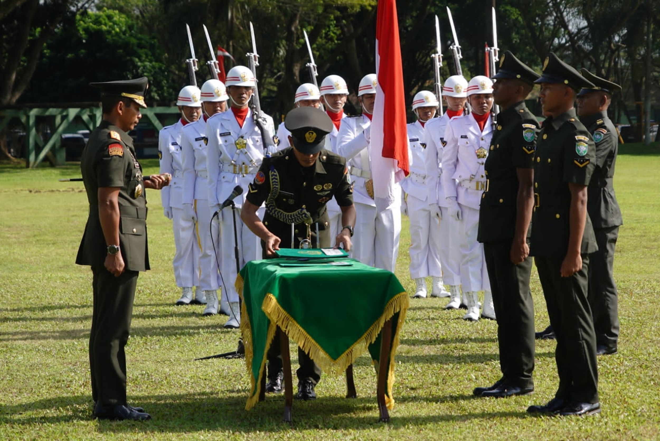 Pangdam Iskandar Muda Pimpin Upacara Penutupan Prodi Pendidikan Pertama Bintara (Dikmaba) TNI AD ...