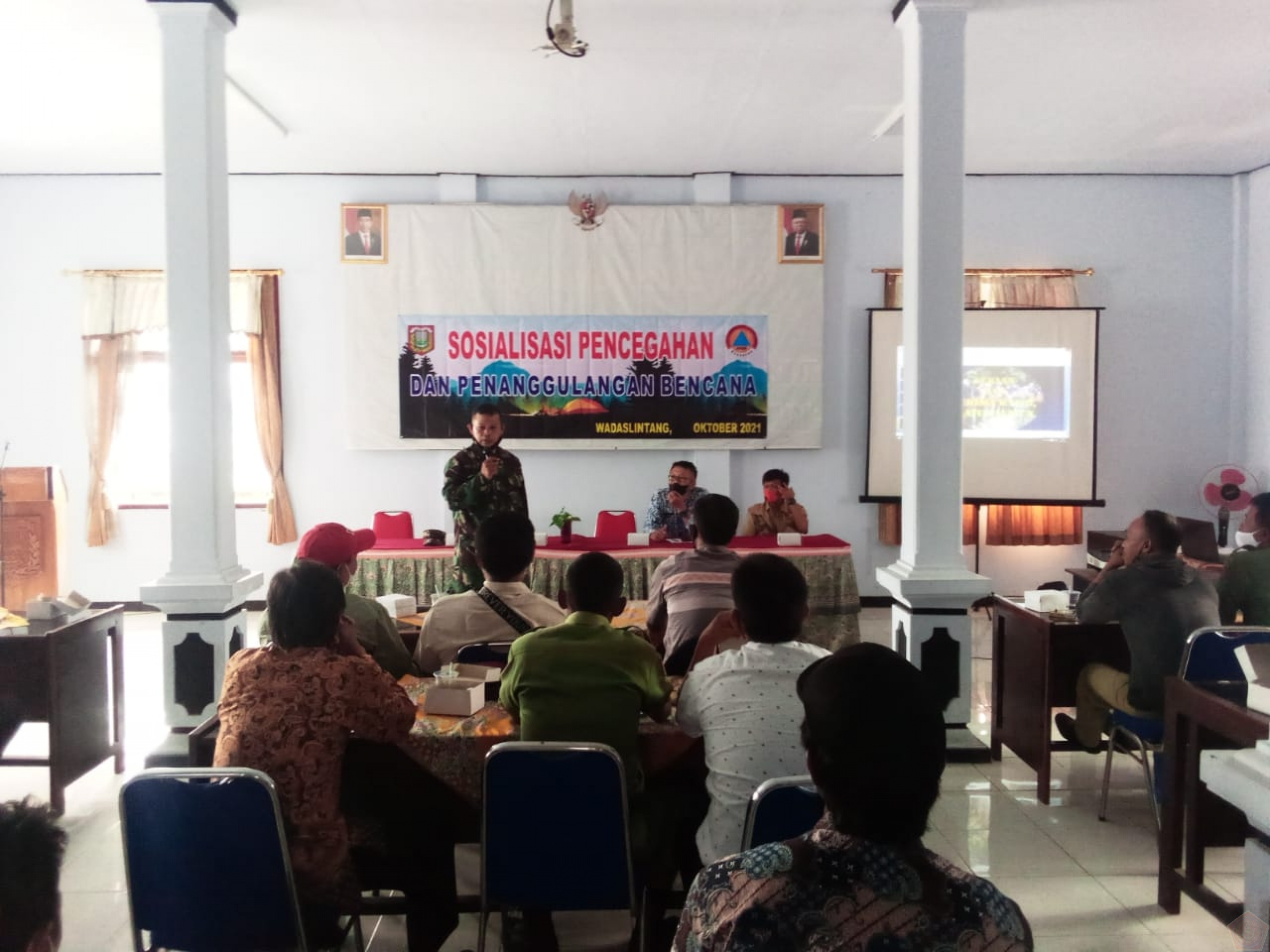 Danramil Sosialisasikan Pencegahan Penanggungalan Bencana kepada Linmas ...