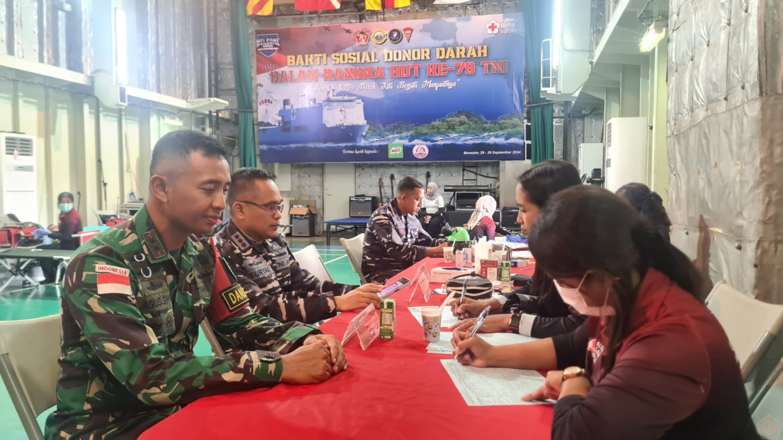 KRI dr. Soeharso-990 Gelar Donor Darah Di Merauke | Website Tentara Nasional Indonesia