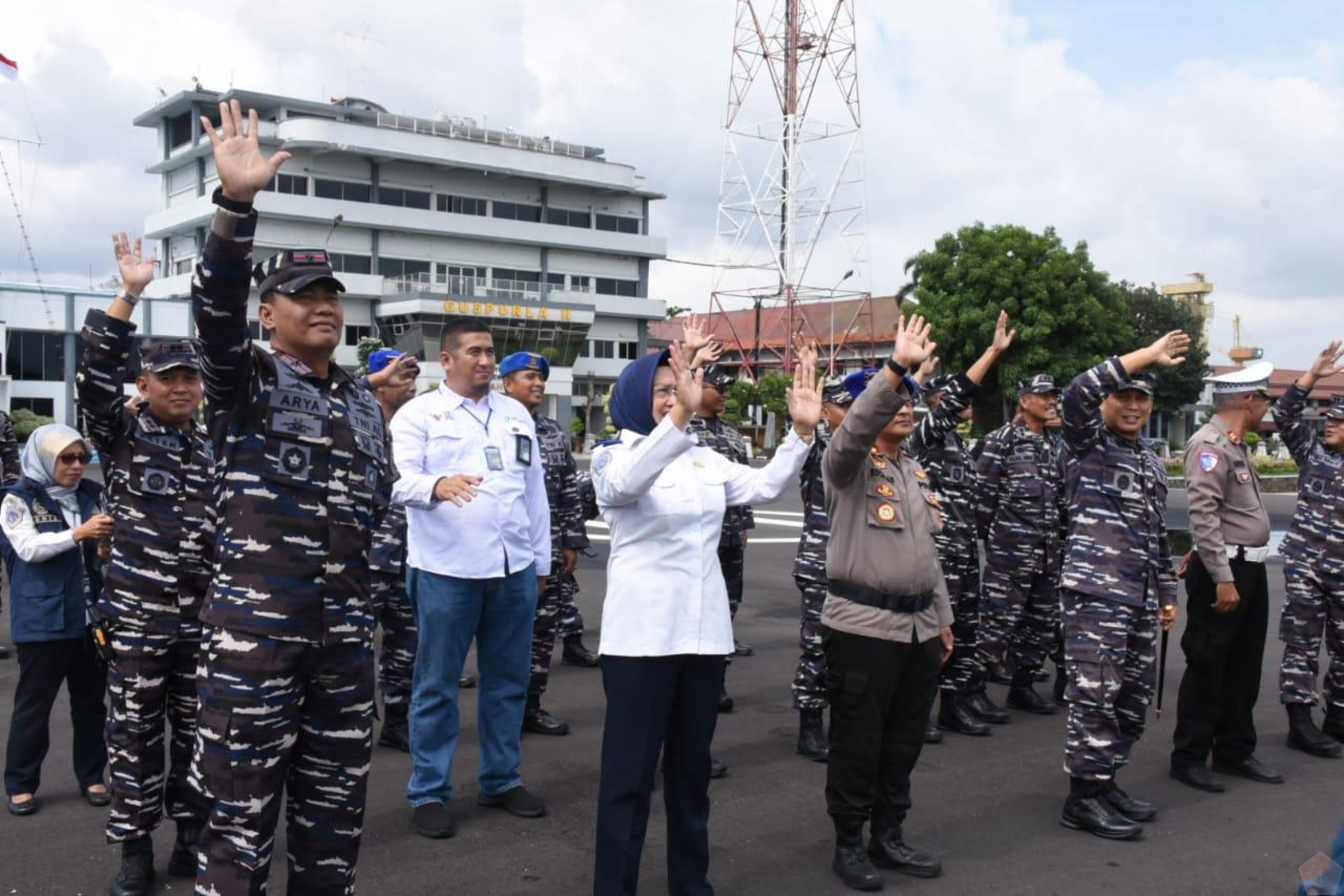 Arus Balik Lebaran 1446 H/2025 M, Ratusan Pemudik Gratis TNI AL Dengan Kapal Perang ...