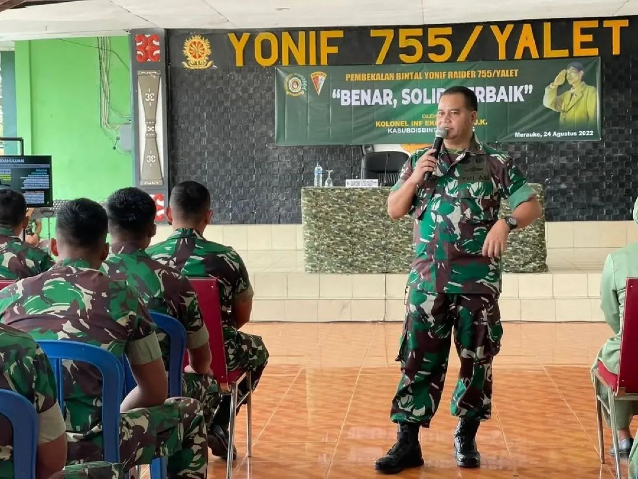 Prajurit dan Persit Yonif Raider 755 Kostrad Terima Penyuluhan dari ...