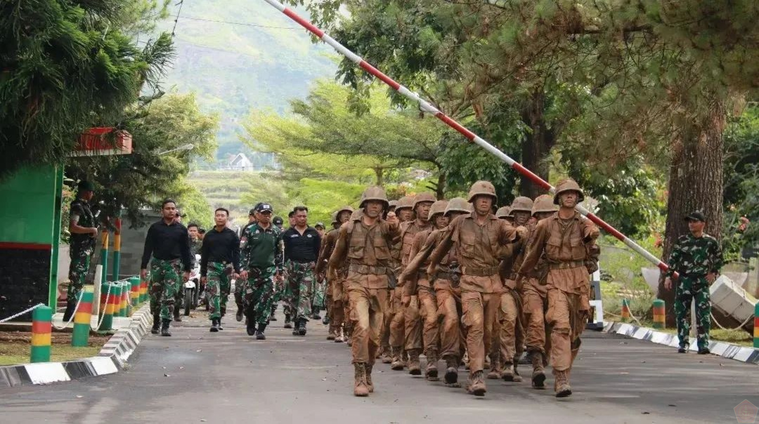 Tradisi Masuk Satuan Yonif Para Raider 330 Kostrad | Website Tentara ...