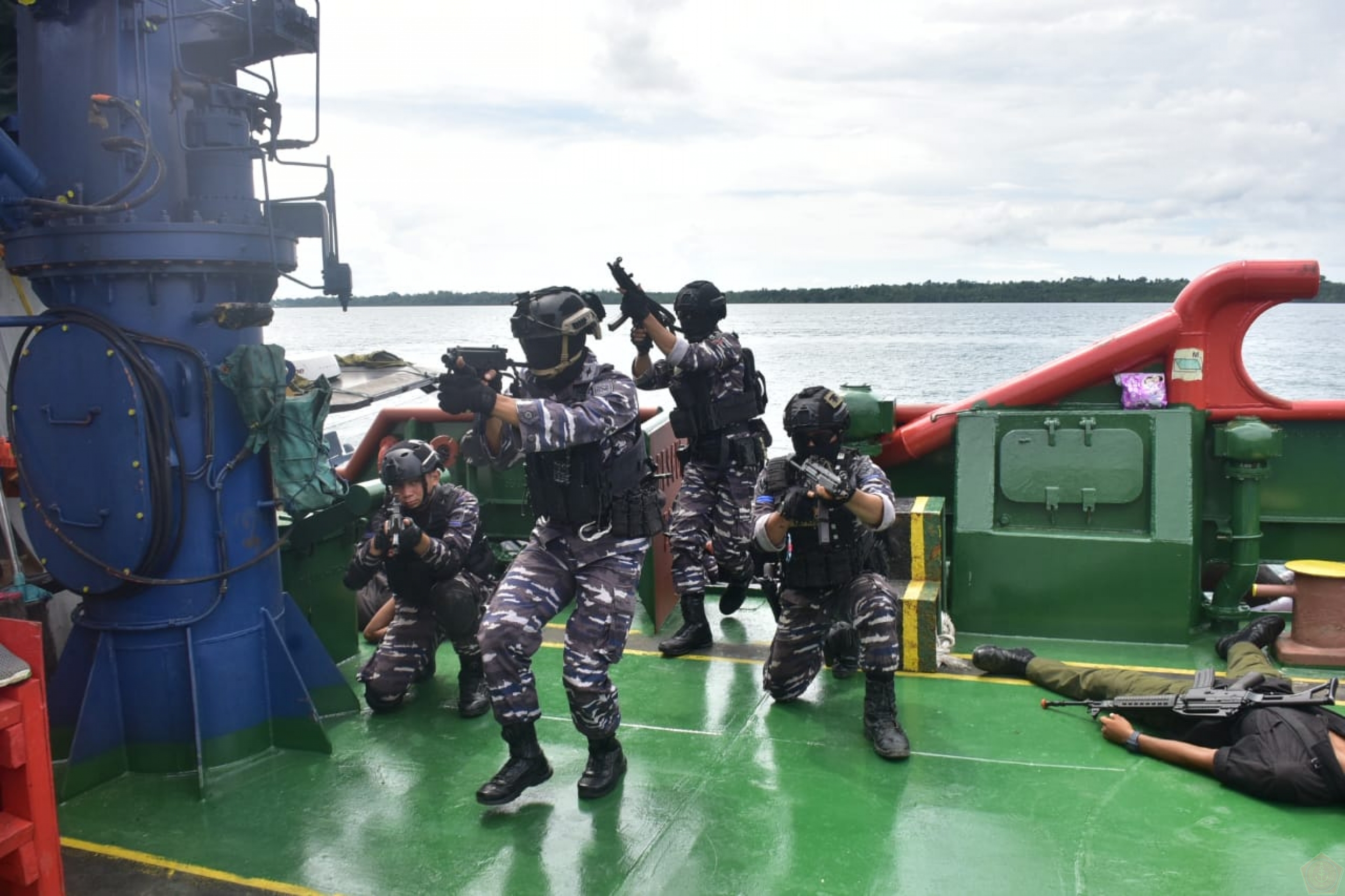 Koarmada III Bebaskan Penyanderaan di PT KPI RU VII Kasim Sorong | Website Tentara Nasional ...