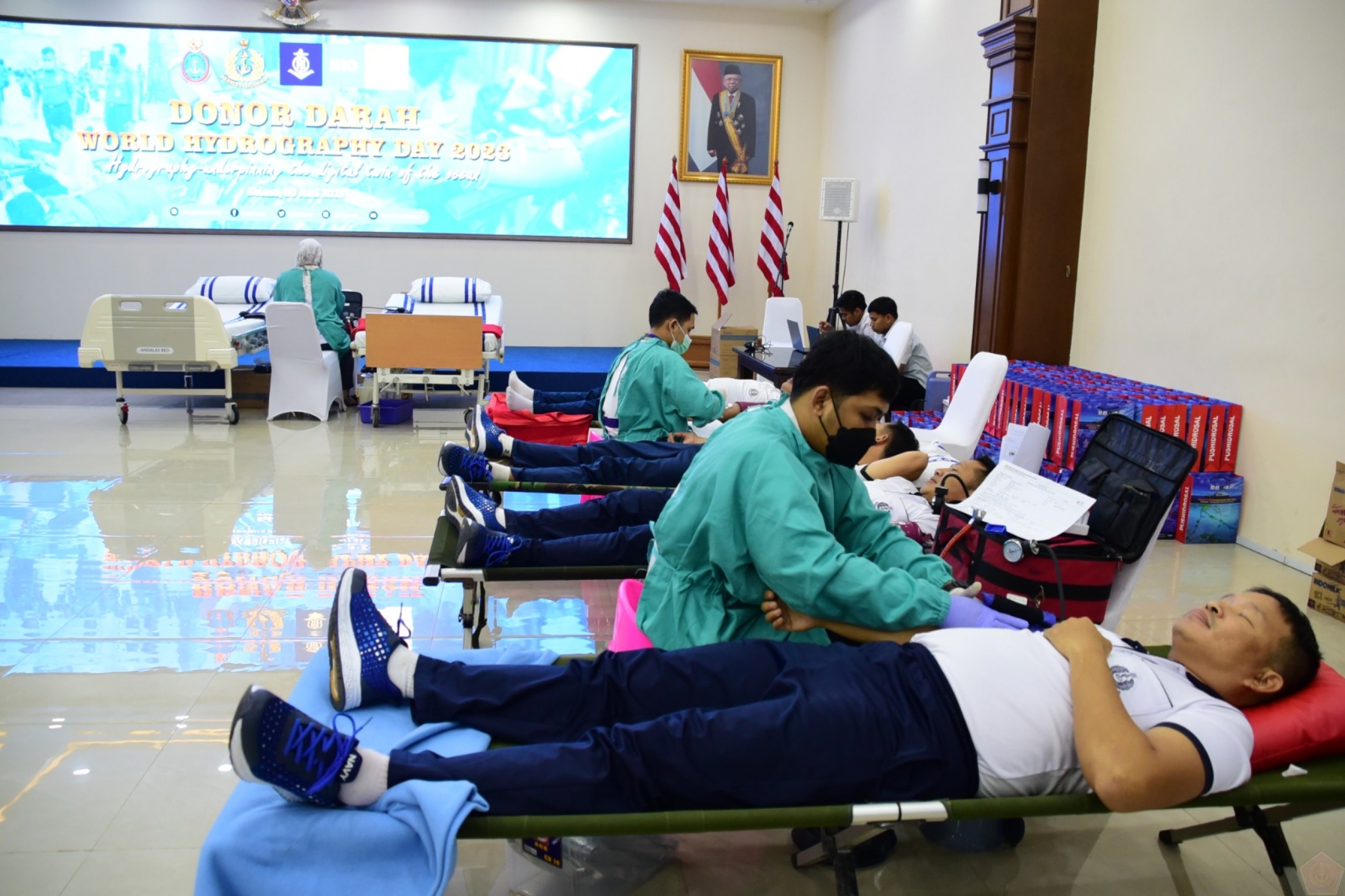 Donor Darah Digelar TNI AL, Peringati Hari Hidrografi Dunia Ke-102 ... Donor Darah Digelar TNI AL, Peringati Hari Hidrografi Dunia Ke-102 ...