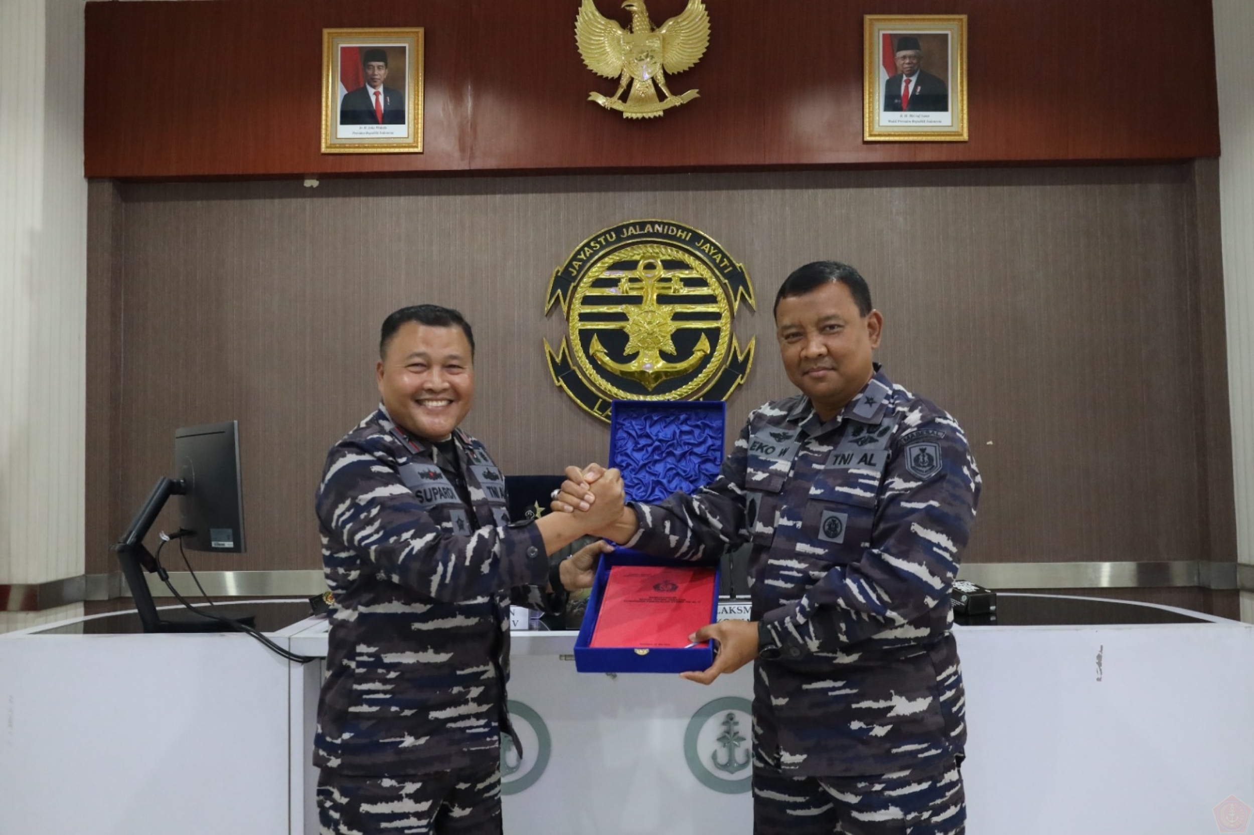 Jelang Sertijab, Danlantamal V Bacakan Memorandum dan Laksanakan Tour of Facility | Website ...