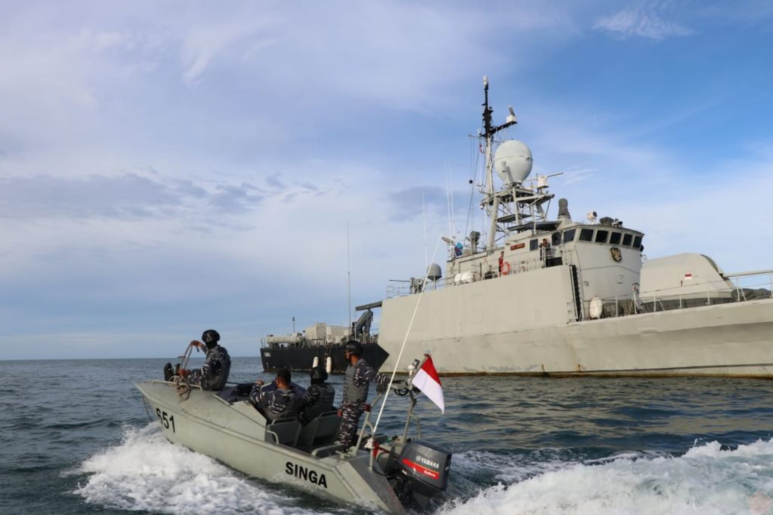 KRI Singa-651 Laksanakan Pengamanan Laut Dalam Rangka Kunjungan RI-1 Di ...