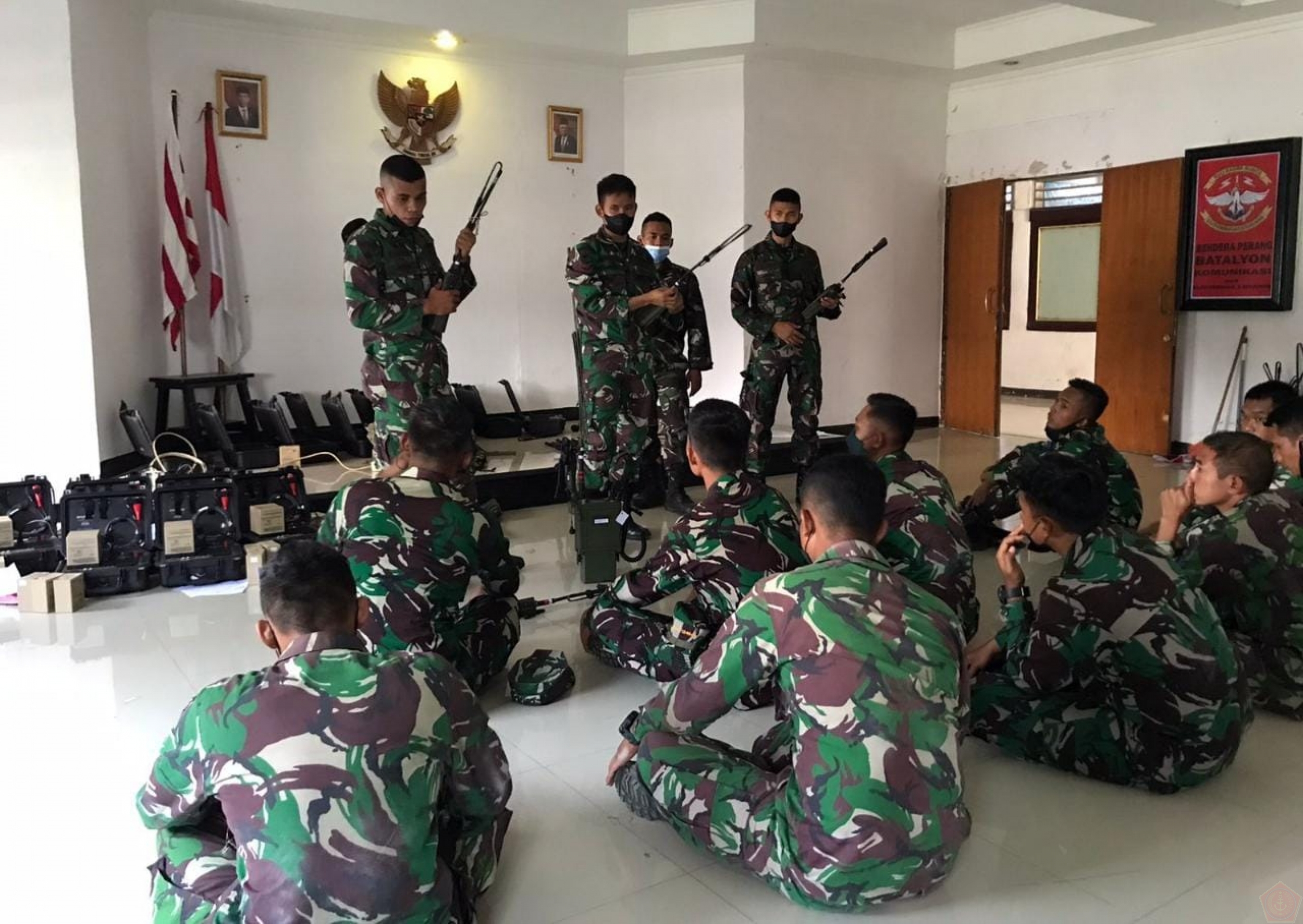 Pelatihan Alkom Dalam Menghadapi Latopsfib Prajurit Yontankfib 1 ...