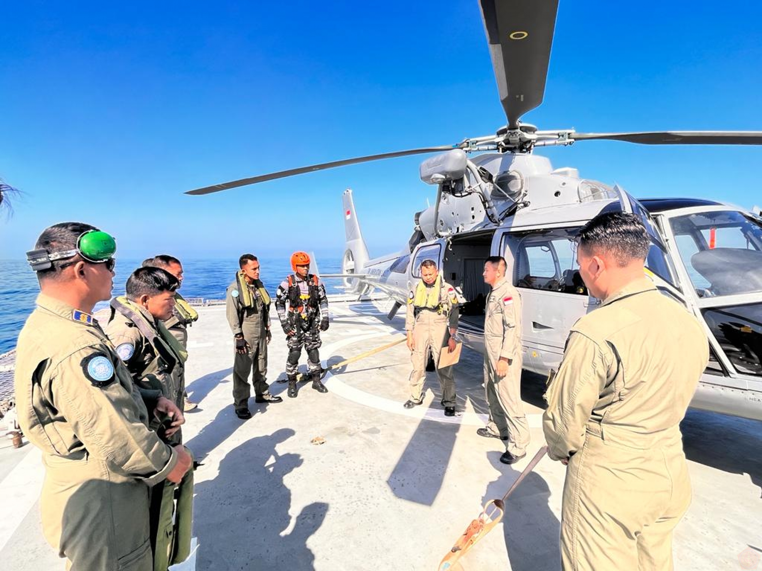 Helikopter AS 565 MBE Panther Yang Onboard Di KRI SIM-367 Koarmada II ...