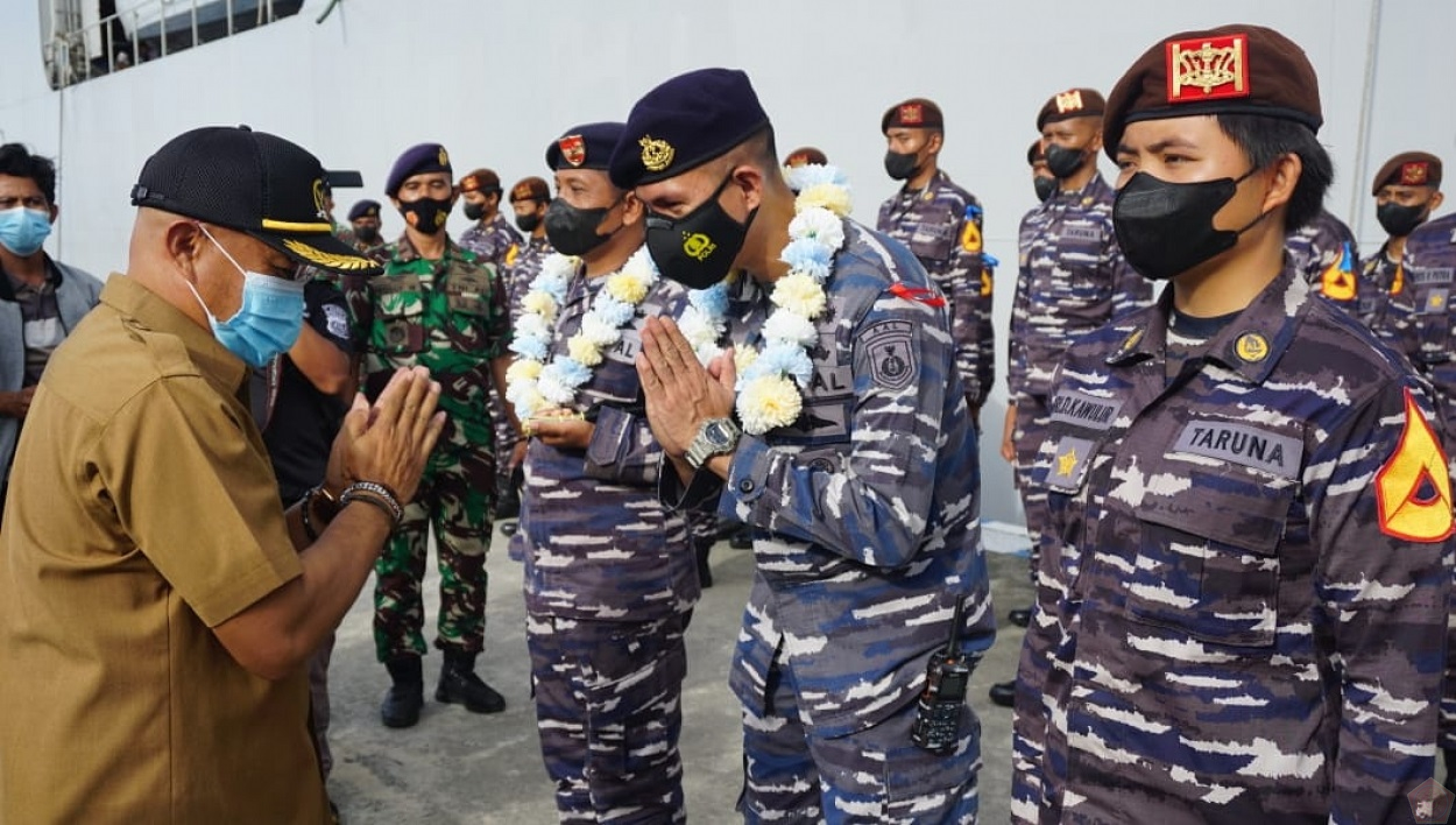 Lattek Prajalasesya Taruna Tingkat I Singgah di Dermaga Palu | Website ...