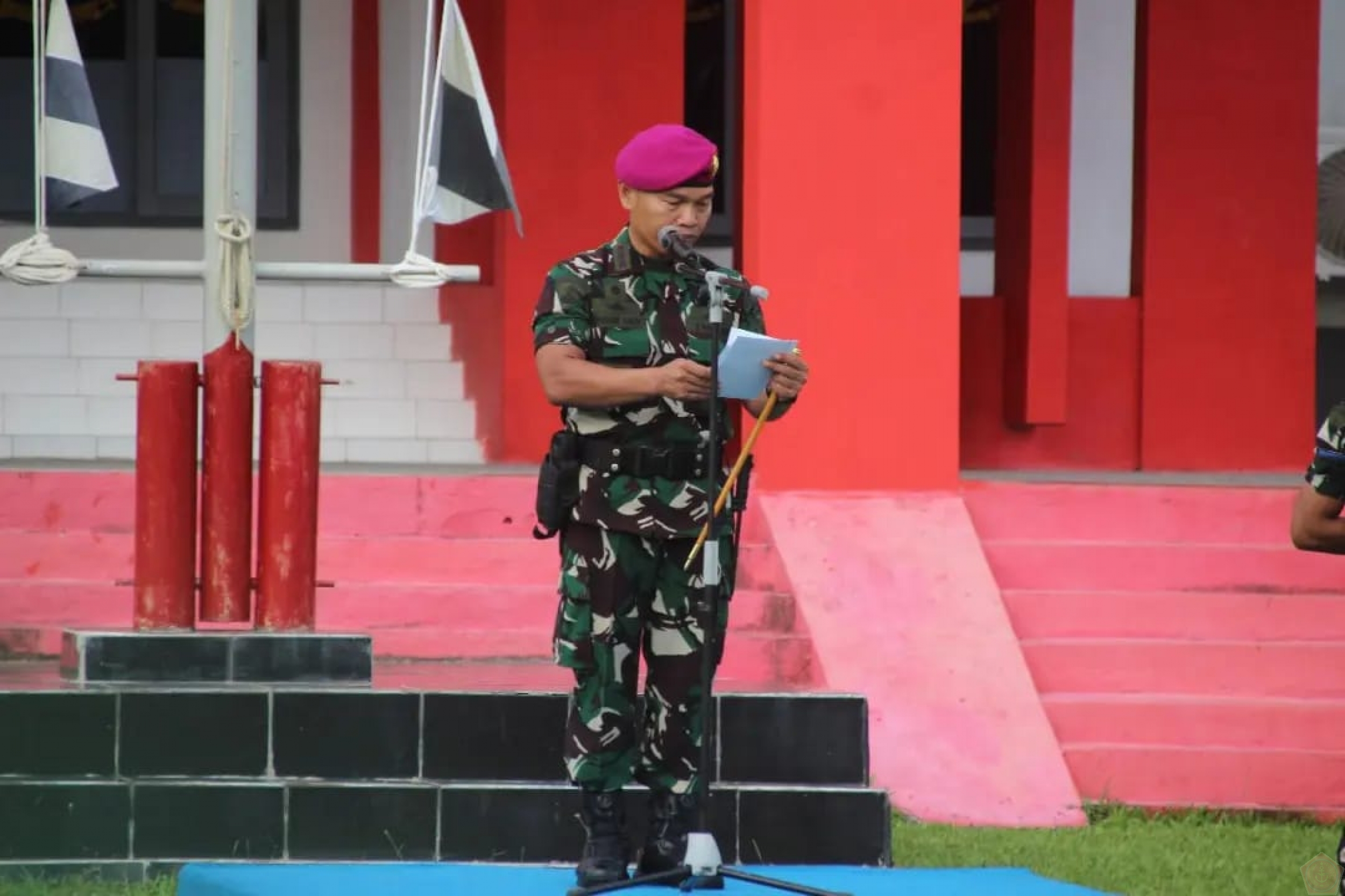 Komandan Brigif 3 Mar Pimpin Upacara Bendera 17-An Diikuti Oleh Seluruh ...