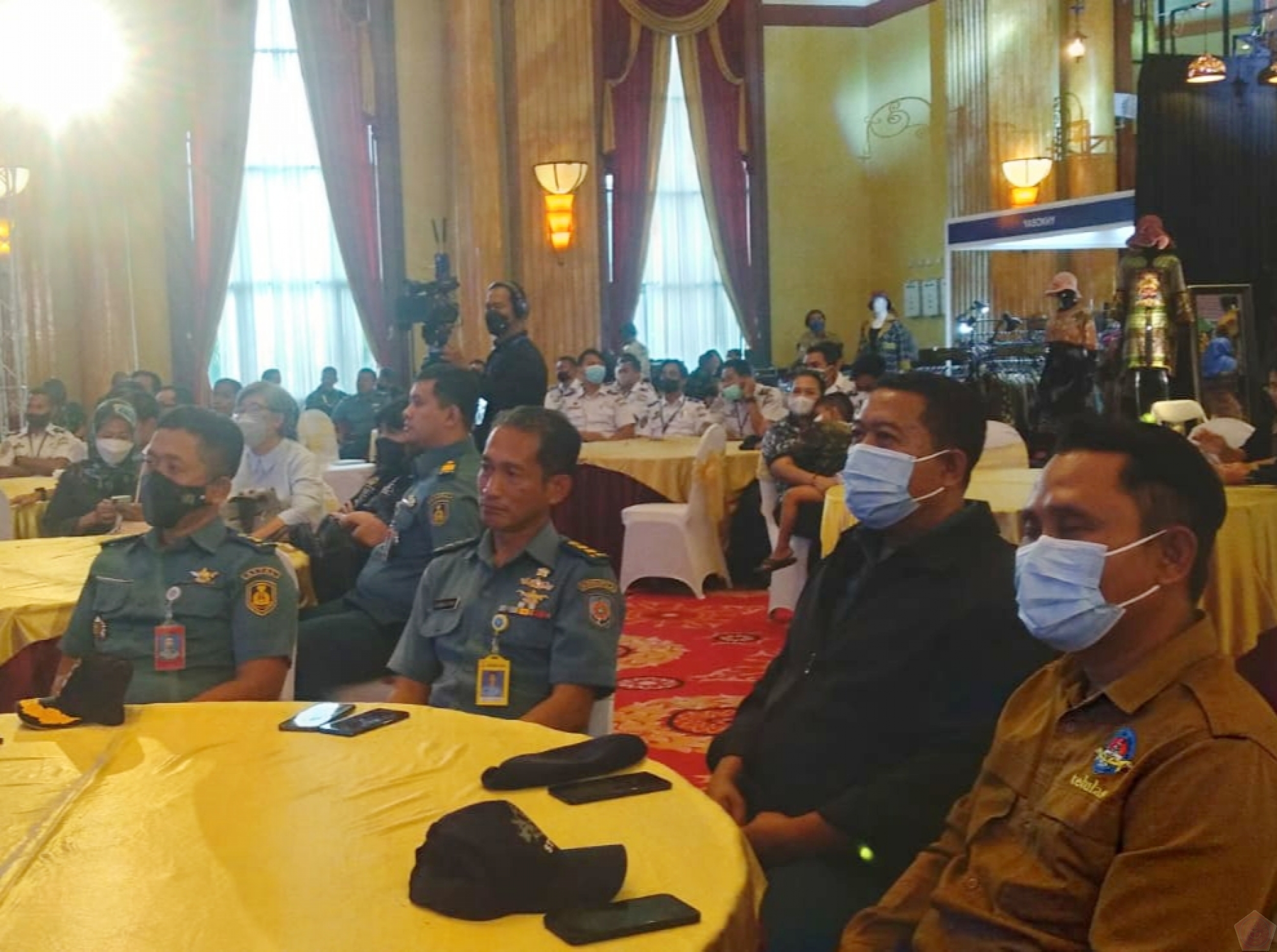 Dosen dan Mahasiswa STTAL Talk Show Naval Expo 2022 | Website Tentara ...
