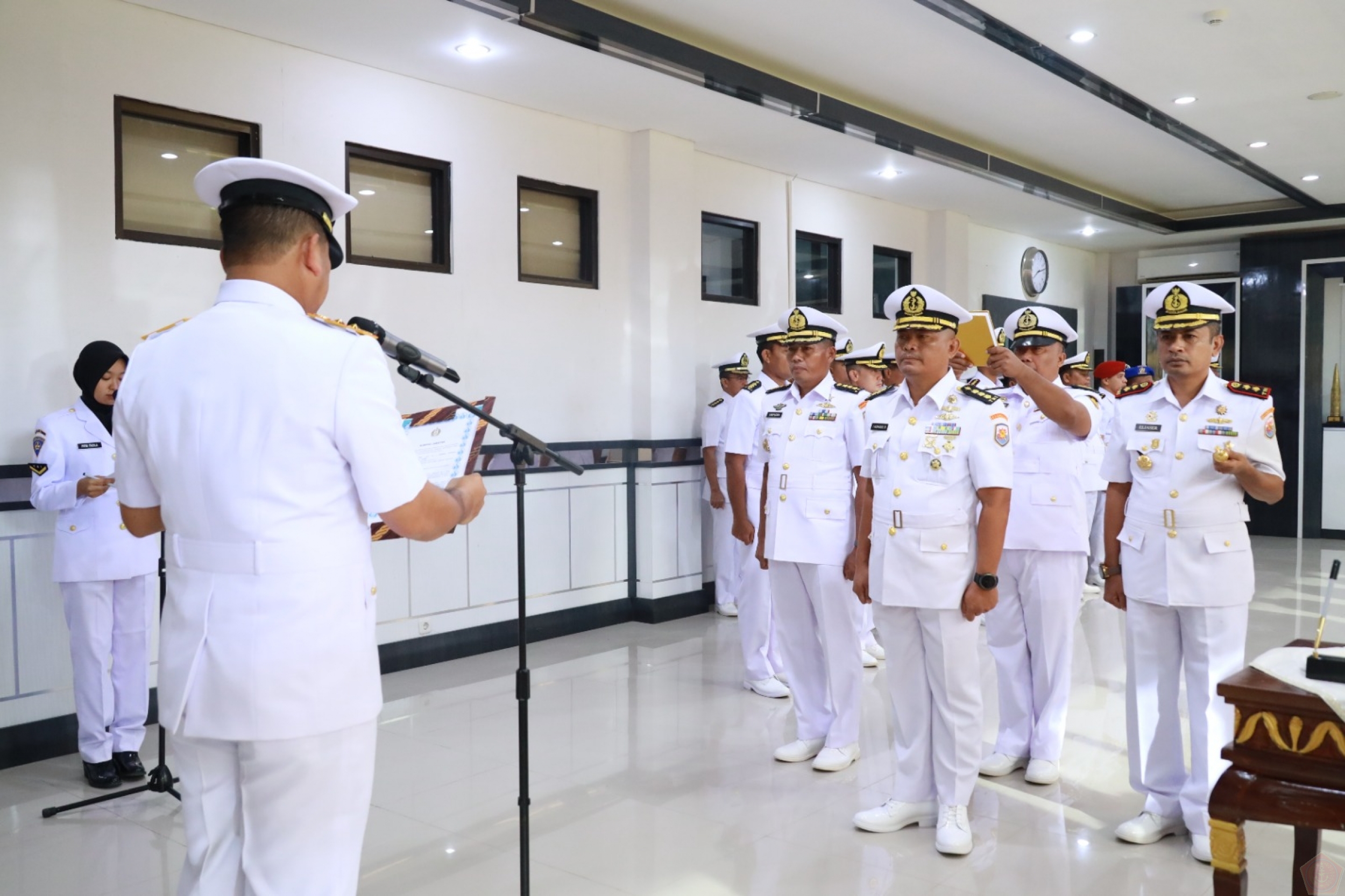 Kolonel Laut (P) I Komang Nurhadi, S.T., M.Tr.Hanla., M.M., Jabat Kadisminpers Koarmada III ...