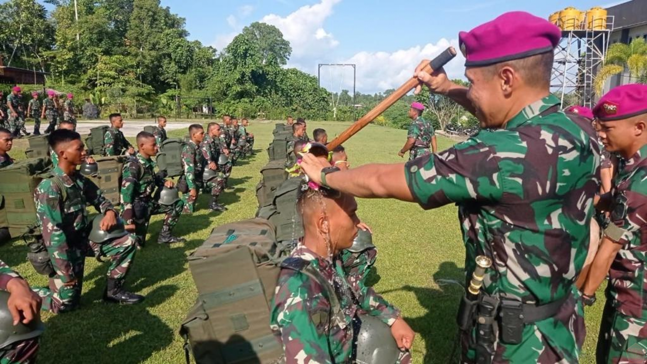 Komandan Brigif 3 Marinir Terima 24 Prajurit Remaja | Website Tentara ...
