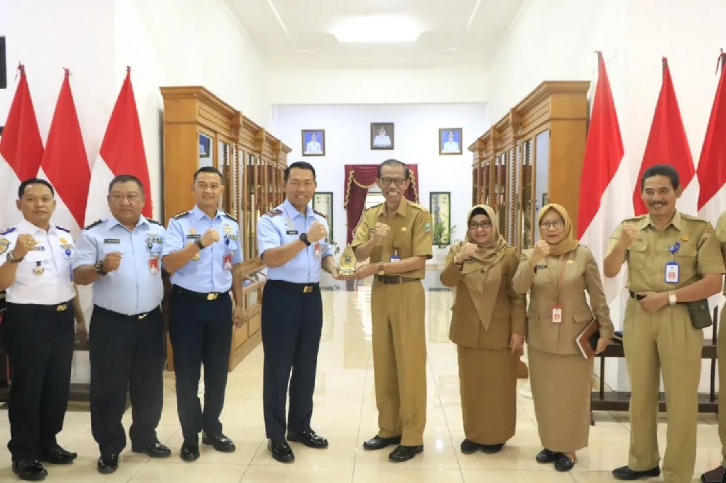 Marsma TNI Wastum Silaturahmi Ke Bupati Magetan | Website Tentara ...