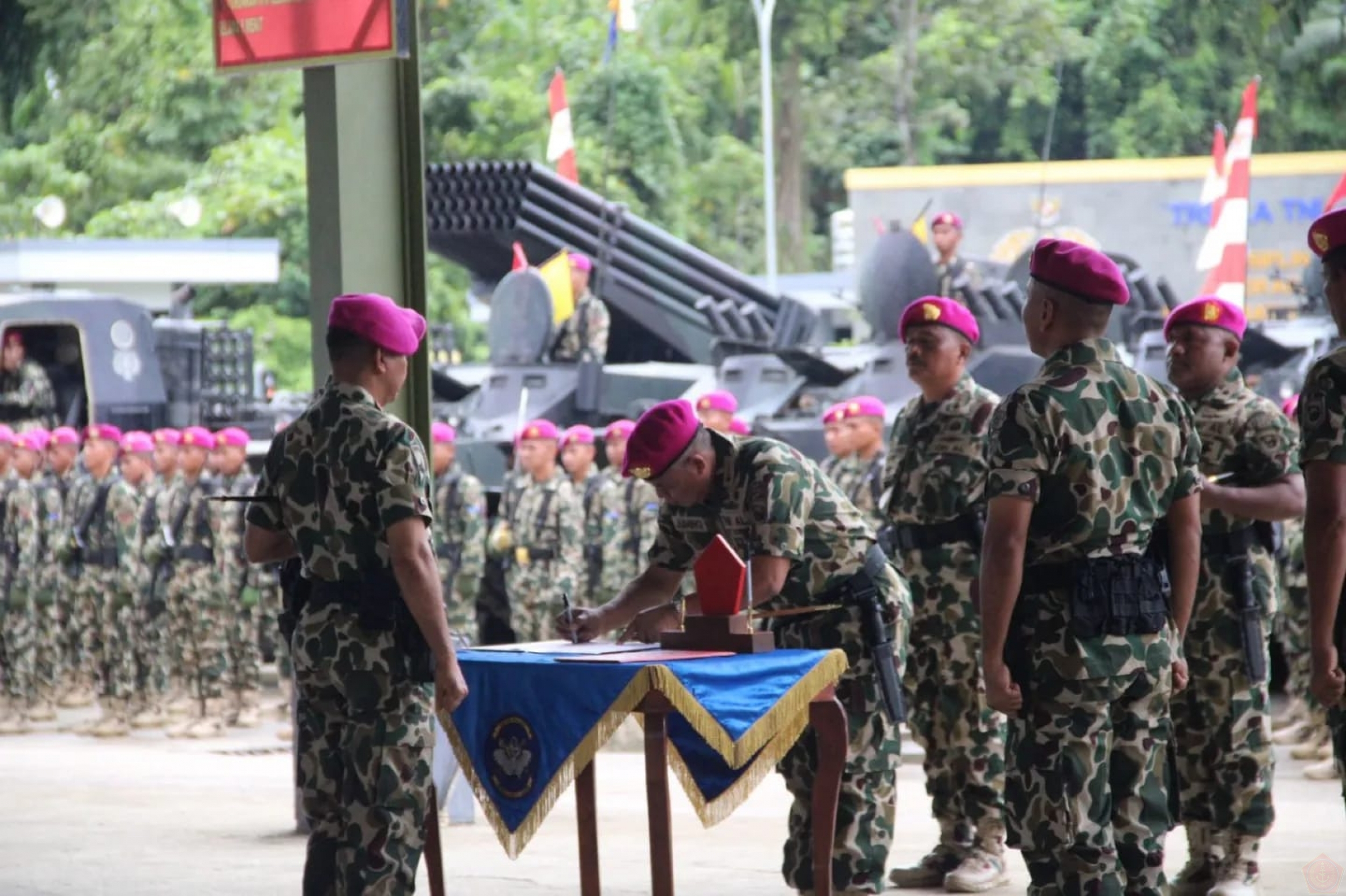 Kolonel Mar Jumino Resmi Menjabat Sebagai Komandan Resimen Artileri 3 ... Kolonel Mar Jumino Resmi Menjabat Sebagai Komandan Resimen Artileri 3 ...